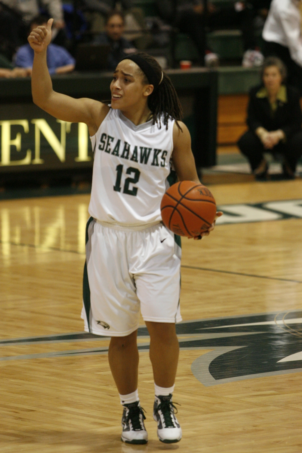 Andrea Reed - 2009 - Women's Basketball - Wagner College Athletics