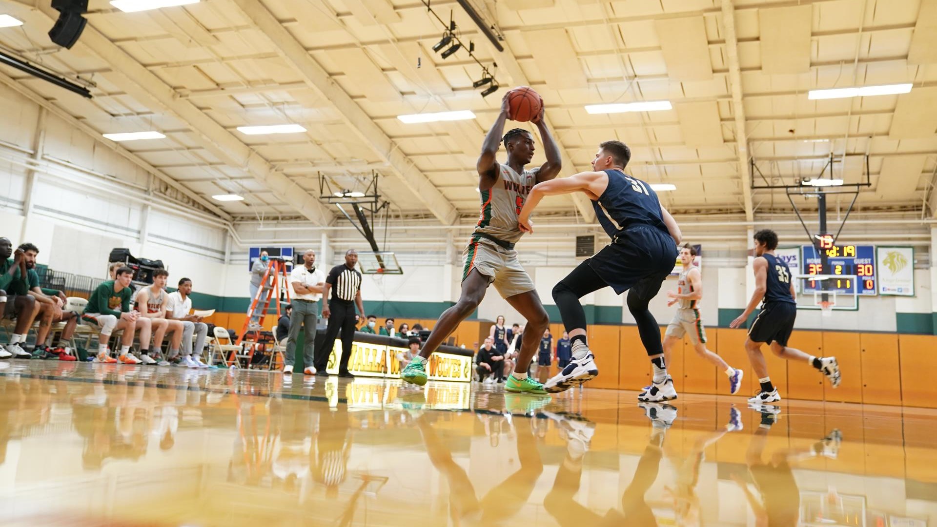 Men's Basketball: (RV) Oregon Tech Nails Last-Second 3-Pointer to Stun ...