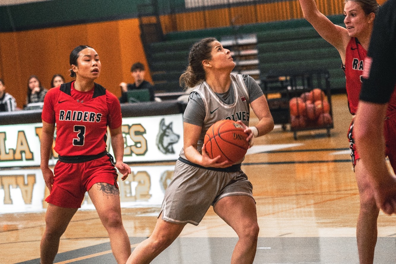 Women’s Basketball: Wolves Put Up a Strong Fight Against the Owls ...