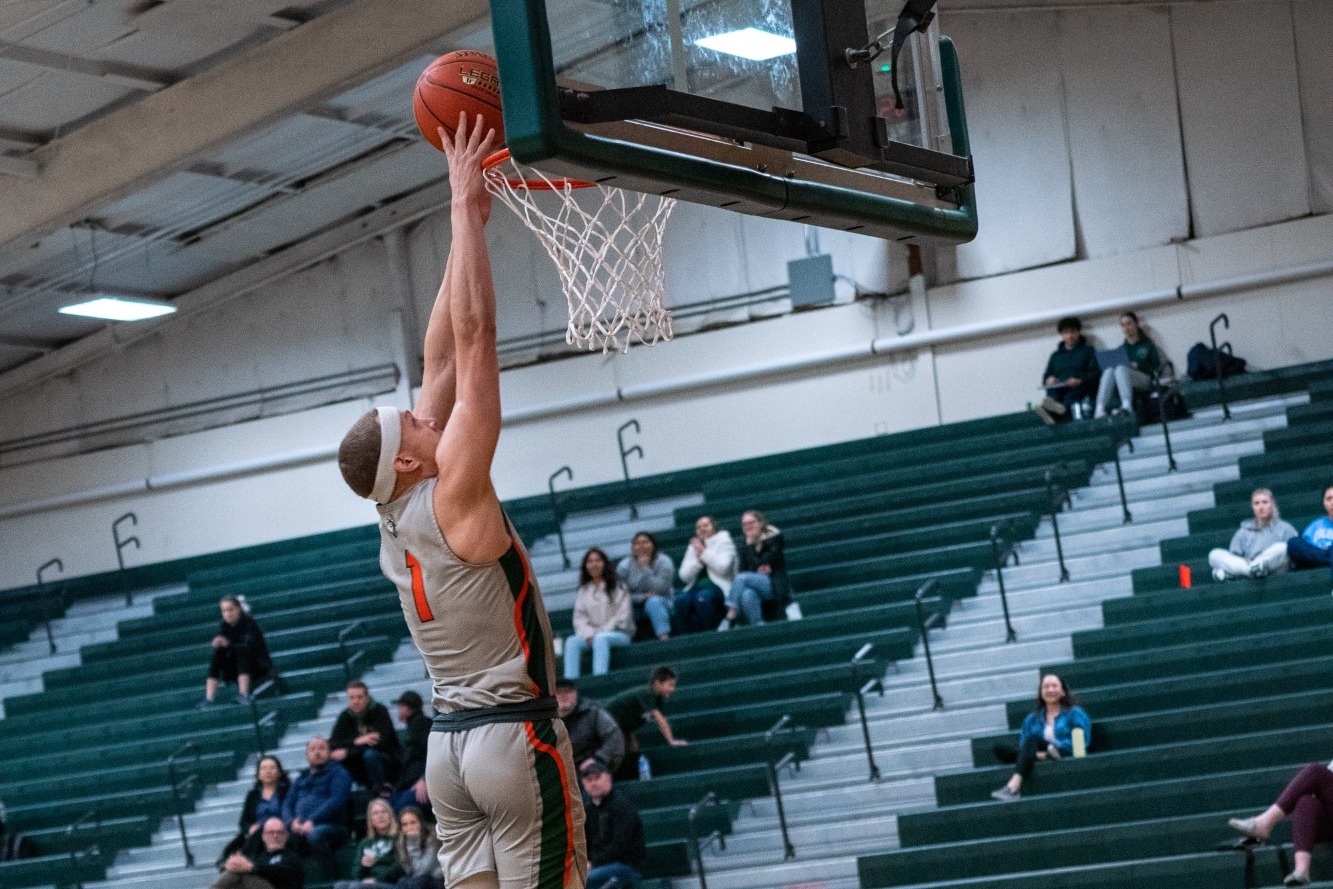 Men's Basketball: A Frustrating Game for the Wolves - Walla Walla ...