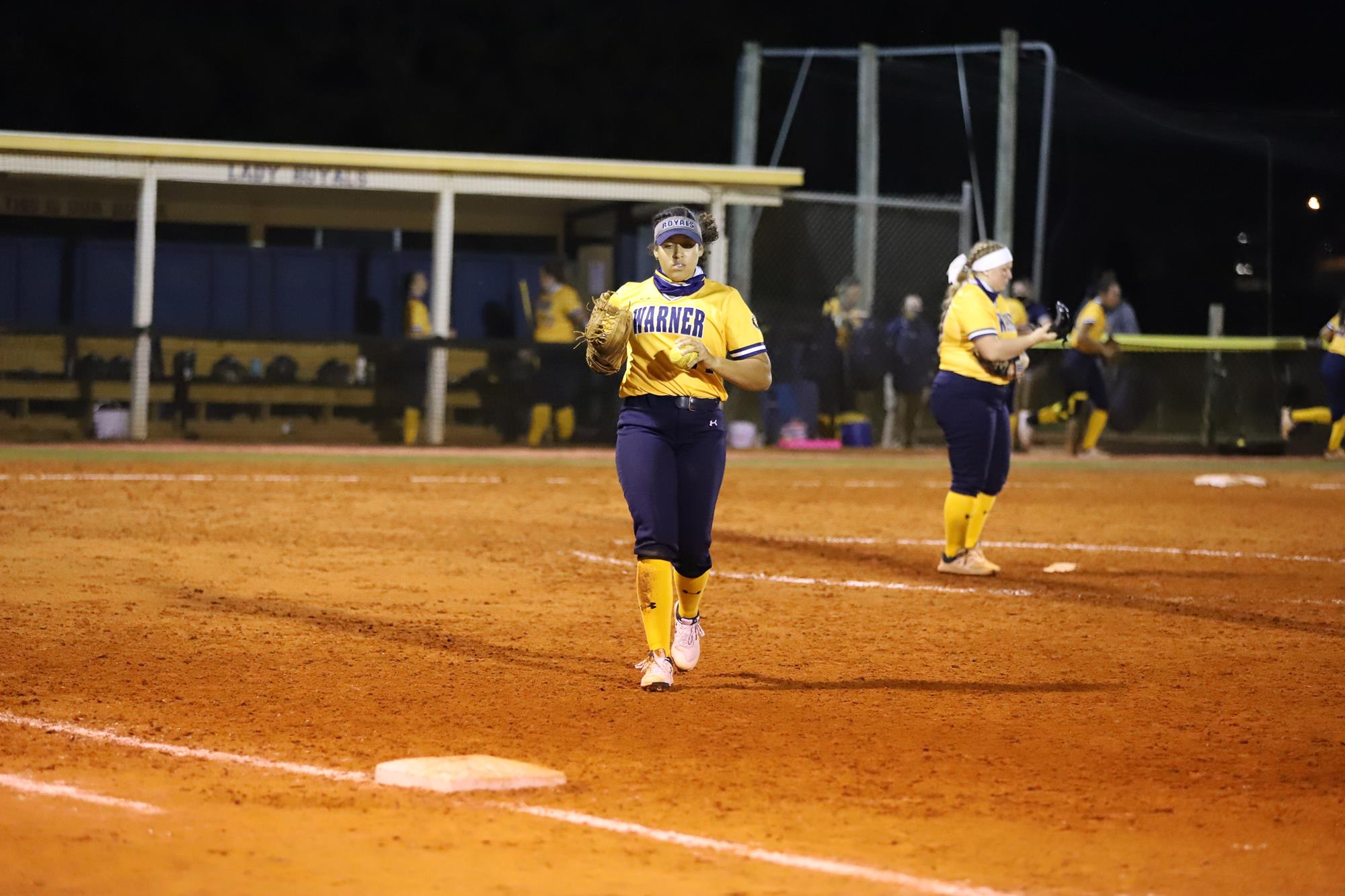 Breyonna Shell - Softball - Warner University Athletics