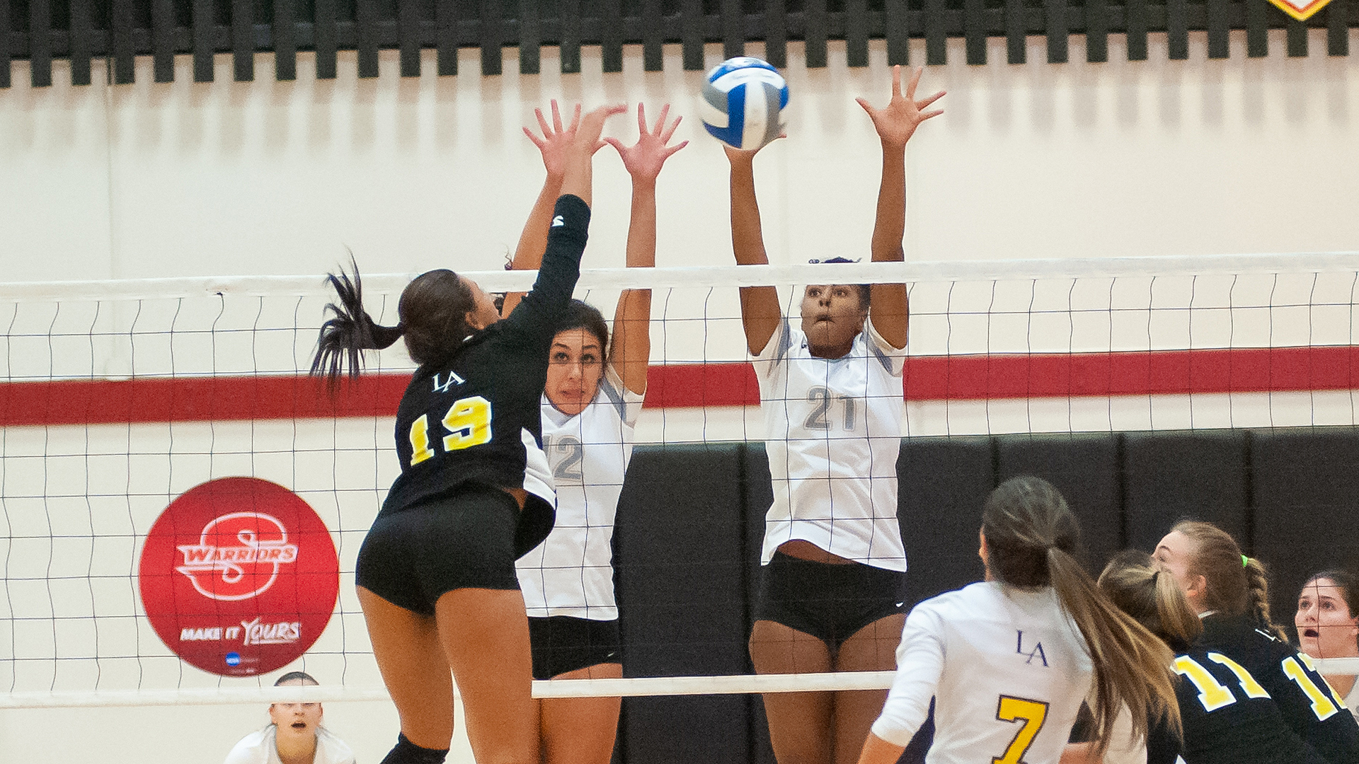 Yisel Perez - Volleyball - Stanislaus State Athletics