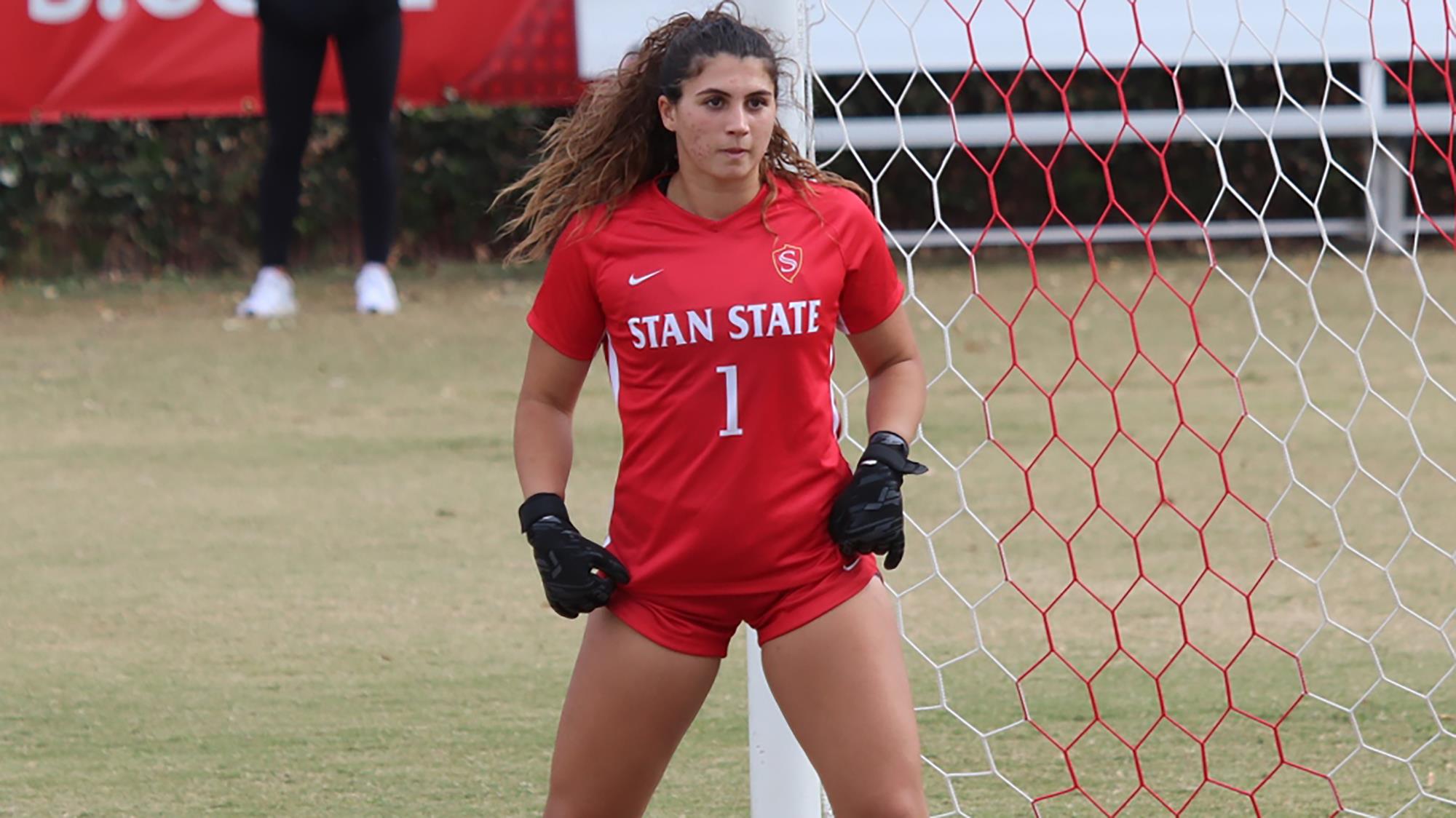 Amanda Leal - Women's Soccer - Stanislaus State Athletics