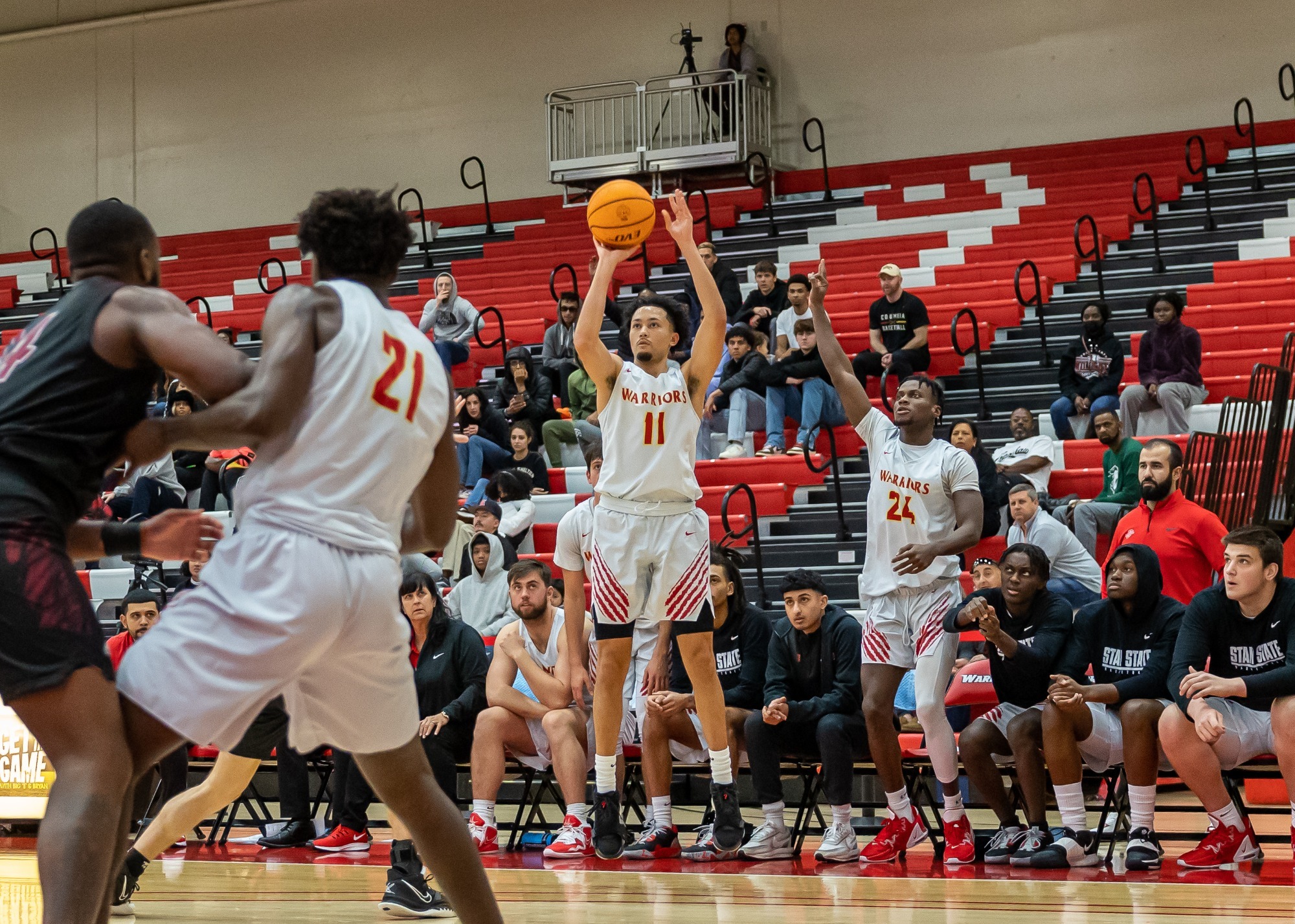 Isaiah Jones - Men's Basketball - Stanislaus State Athletics