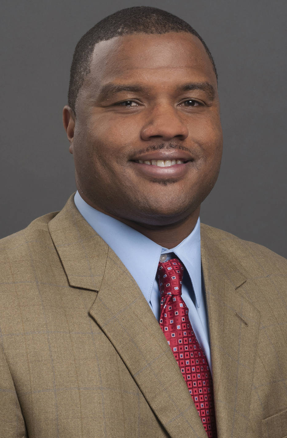 Keith Bhonapha - Football Coach - University of Washington Athletics