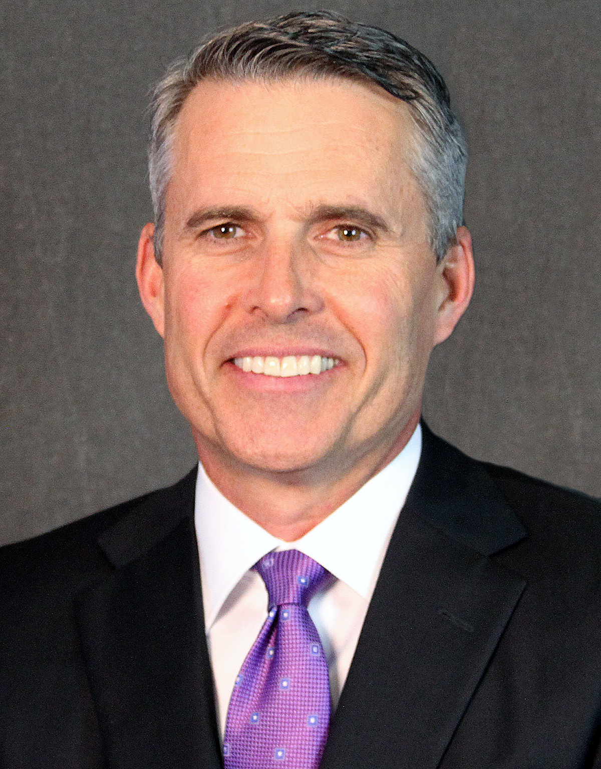 Chris Petersen - Football Coach - University of Washington Athletics