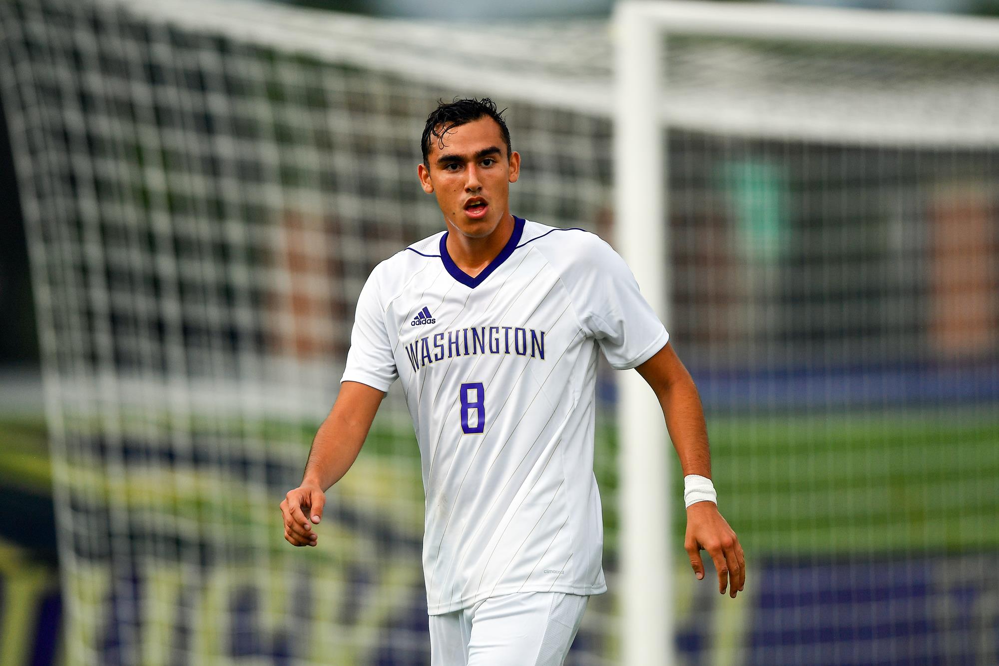 Gio Miglietti - Men's Soccer - University of Washington Athletics