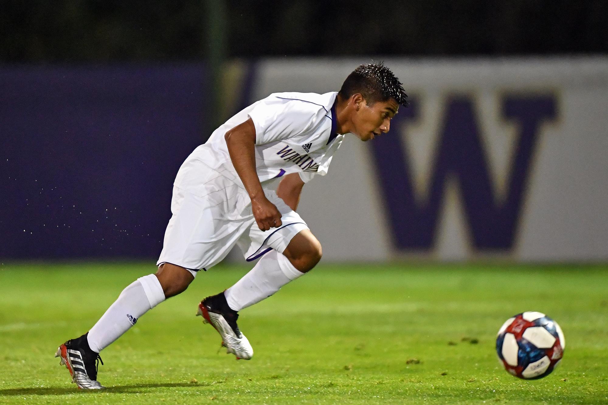 Christian Soto - Men's Soccer - University of Washington Athletics