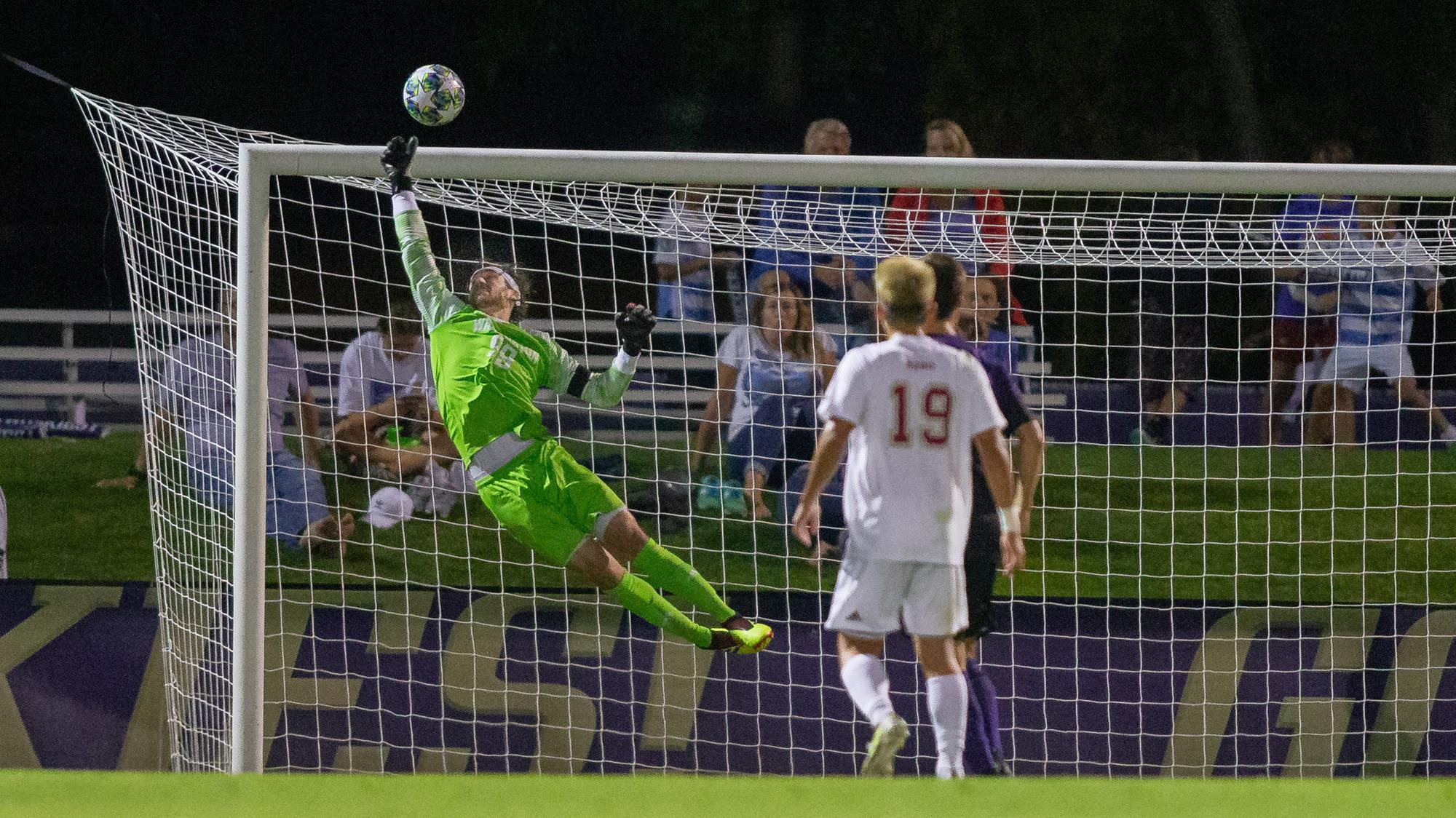 Bryce Logan - Men's Soccer - University of Washington Athletics