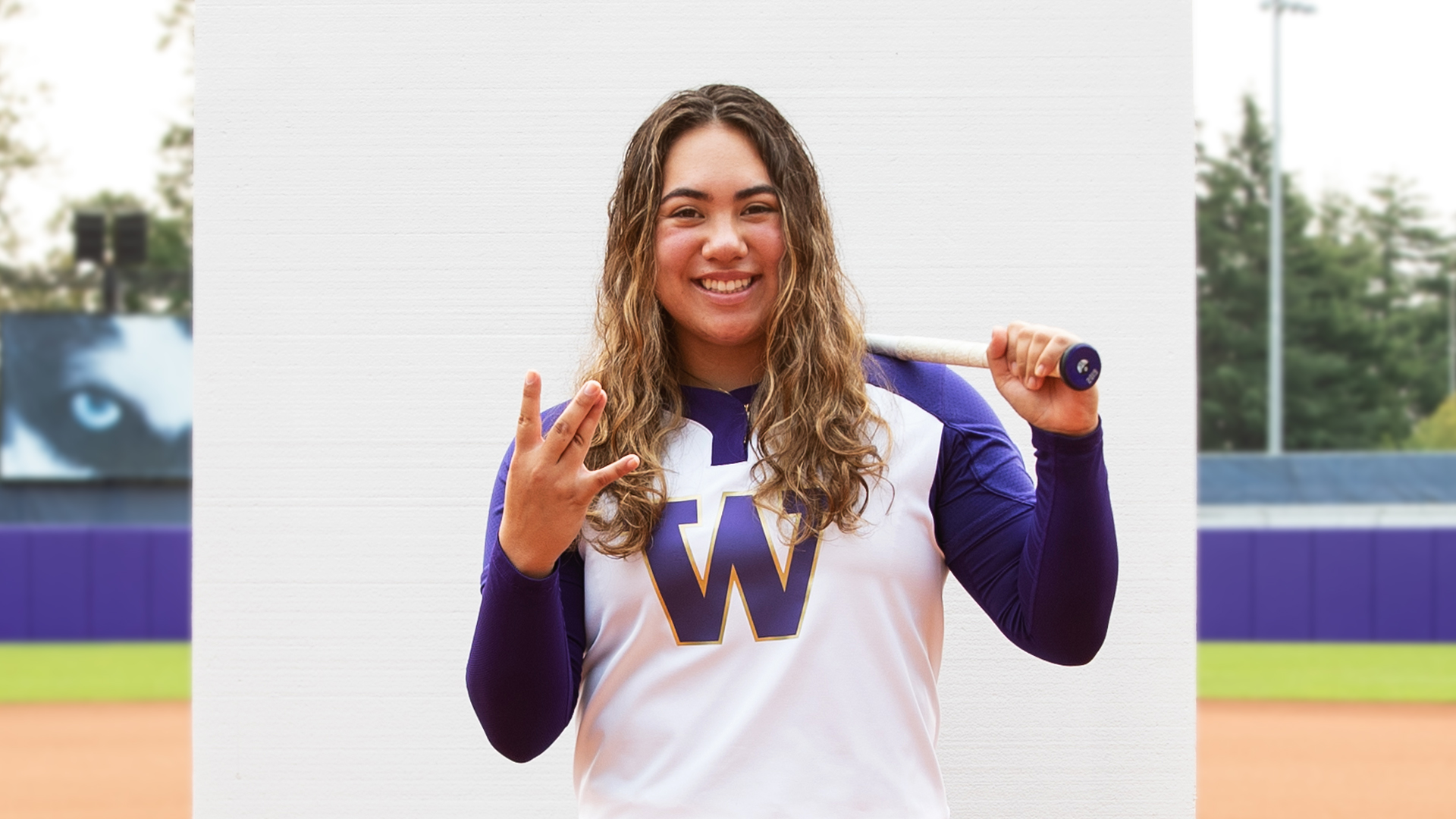 Noelle Hee - Softball - University of Washington Athletics