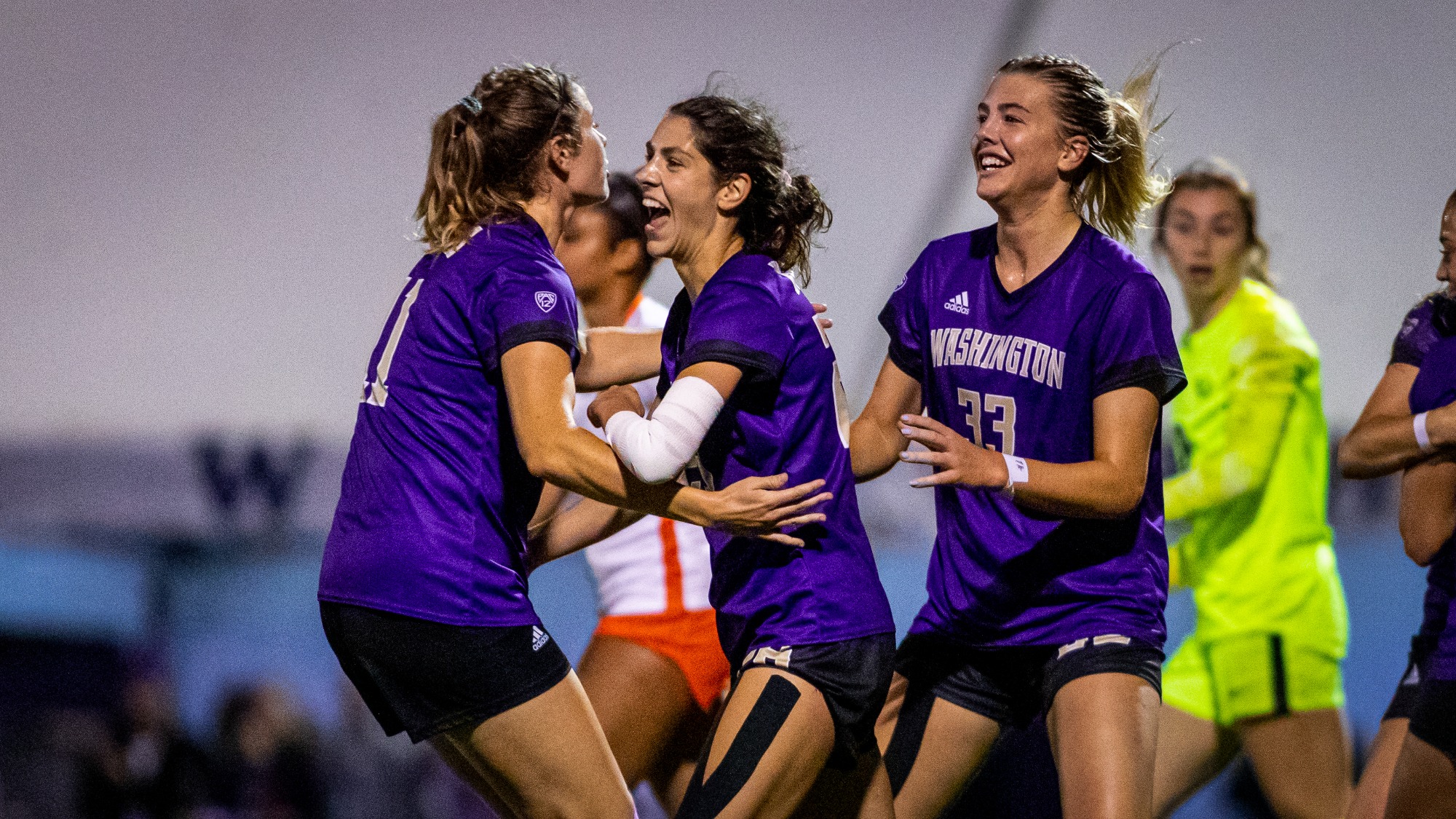 McKenzie Weinert - Women's Soccer - University of Washington Athletics