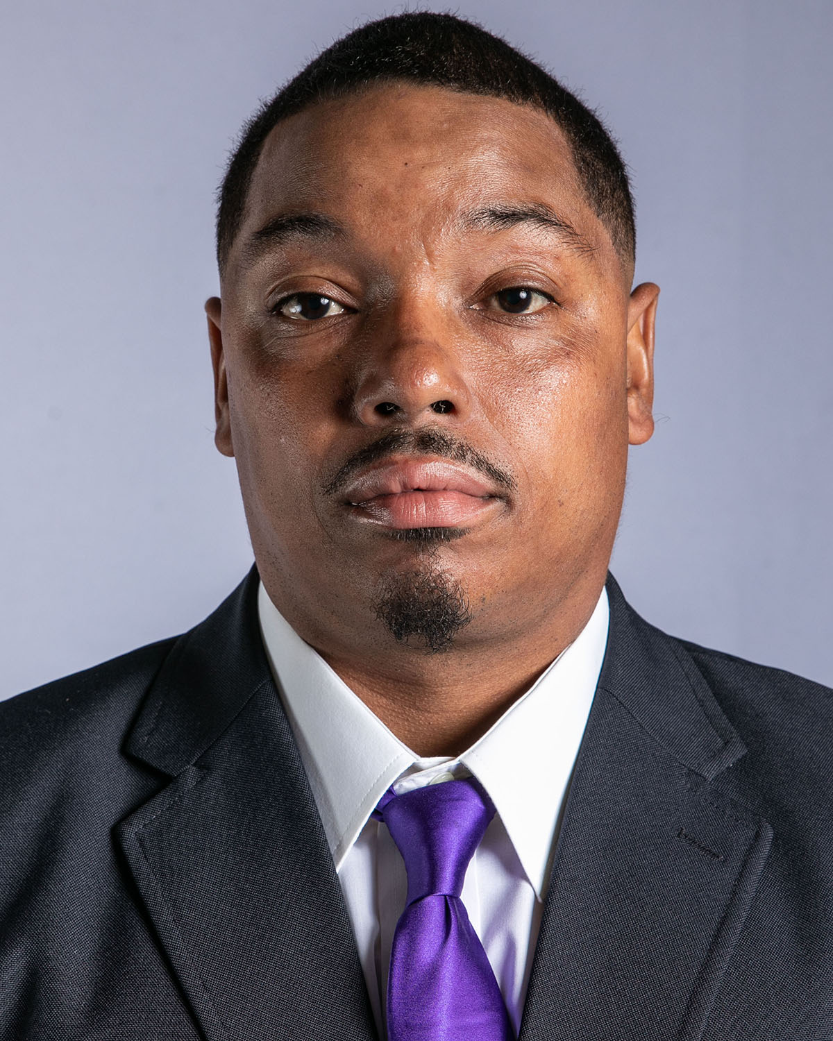 Julius Brown - Football Coach - University of Washington Athletics