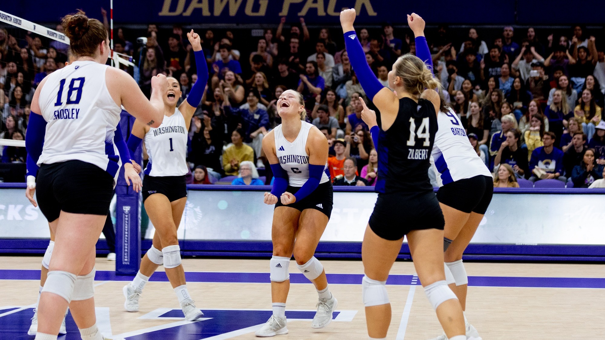 Molly Wilson - Volleyball - University of Washington Athletics