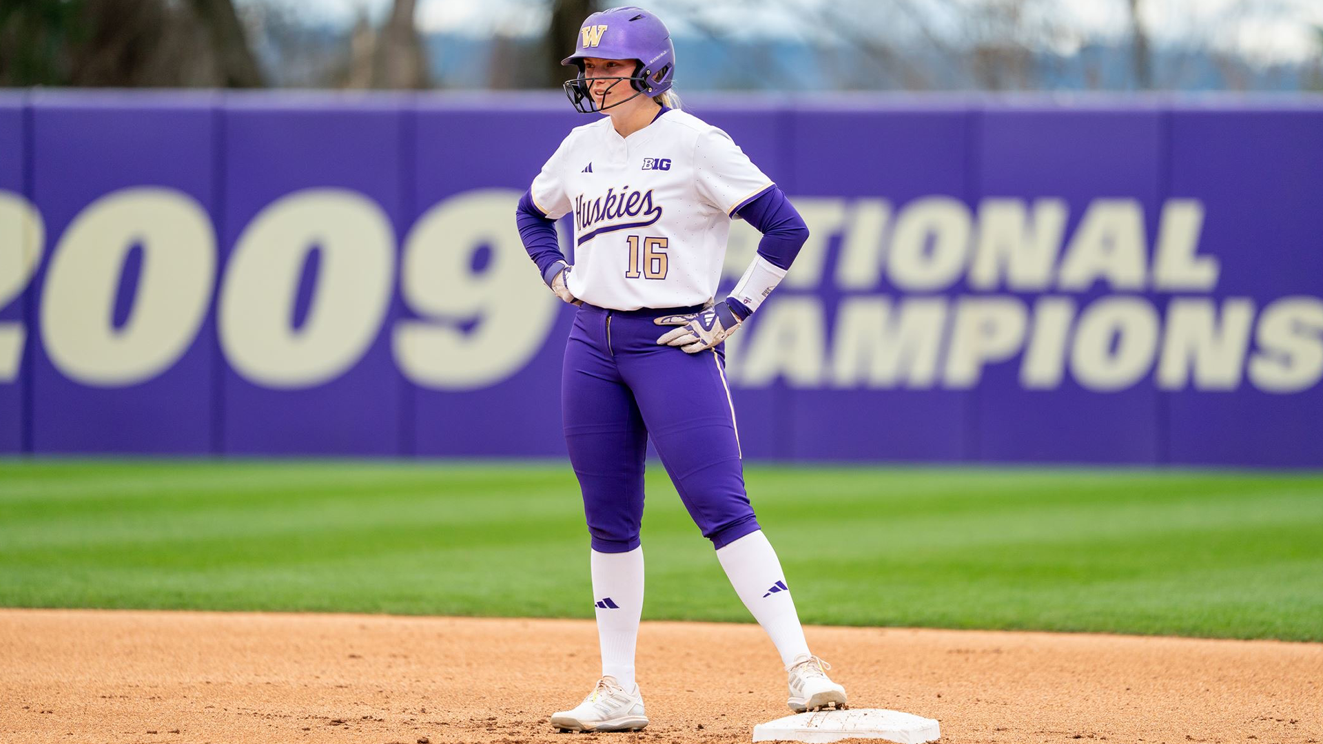 DeBoer Named To NFCA Freshman Of The Year Top 25 - University of ...