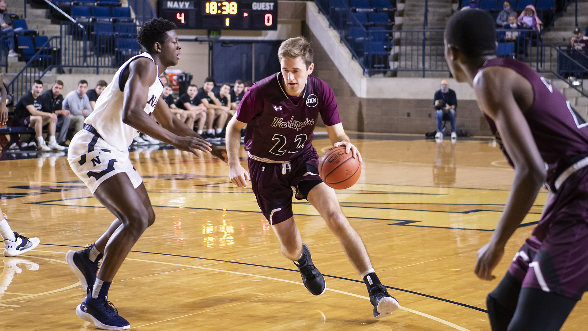Diplomats Pull Away from Shoremen, 69-55 - Washington College