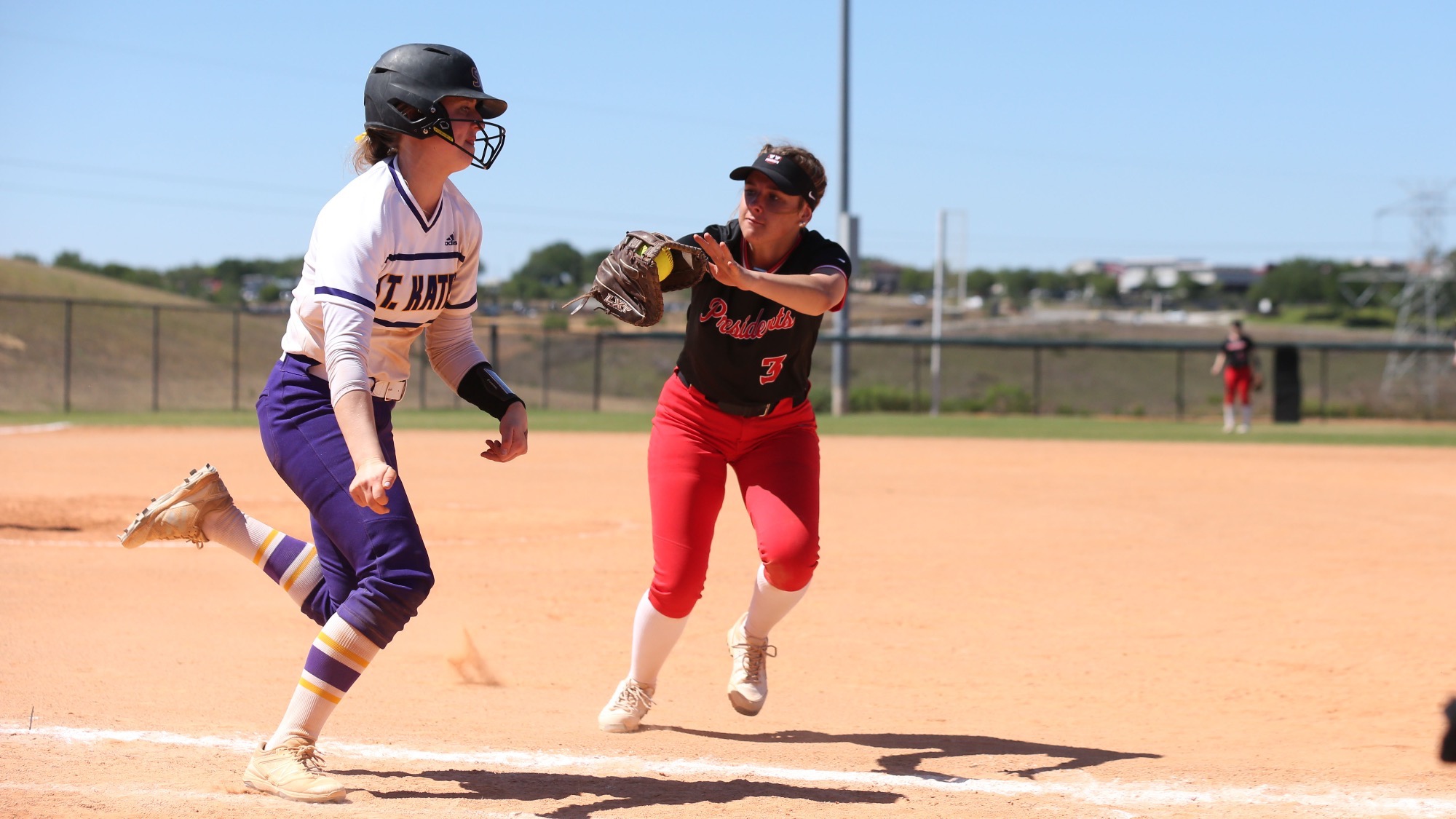 Softball splits Monday games at The PFX Spring Games - Washington ...