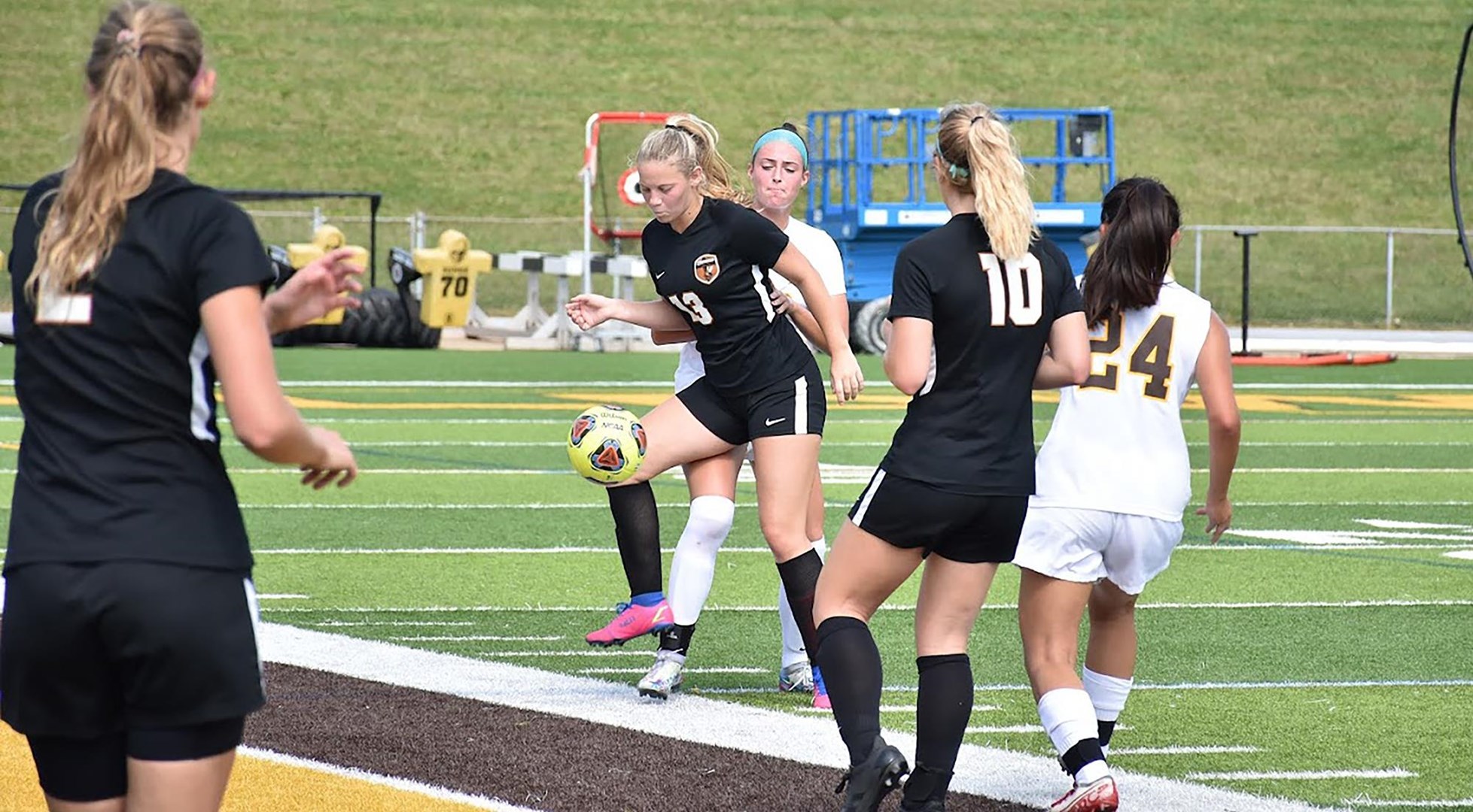 Women's soccer kicks off 2022 campaign - Waynesburg University Athletics