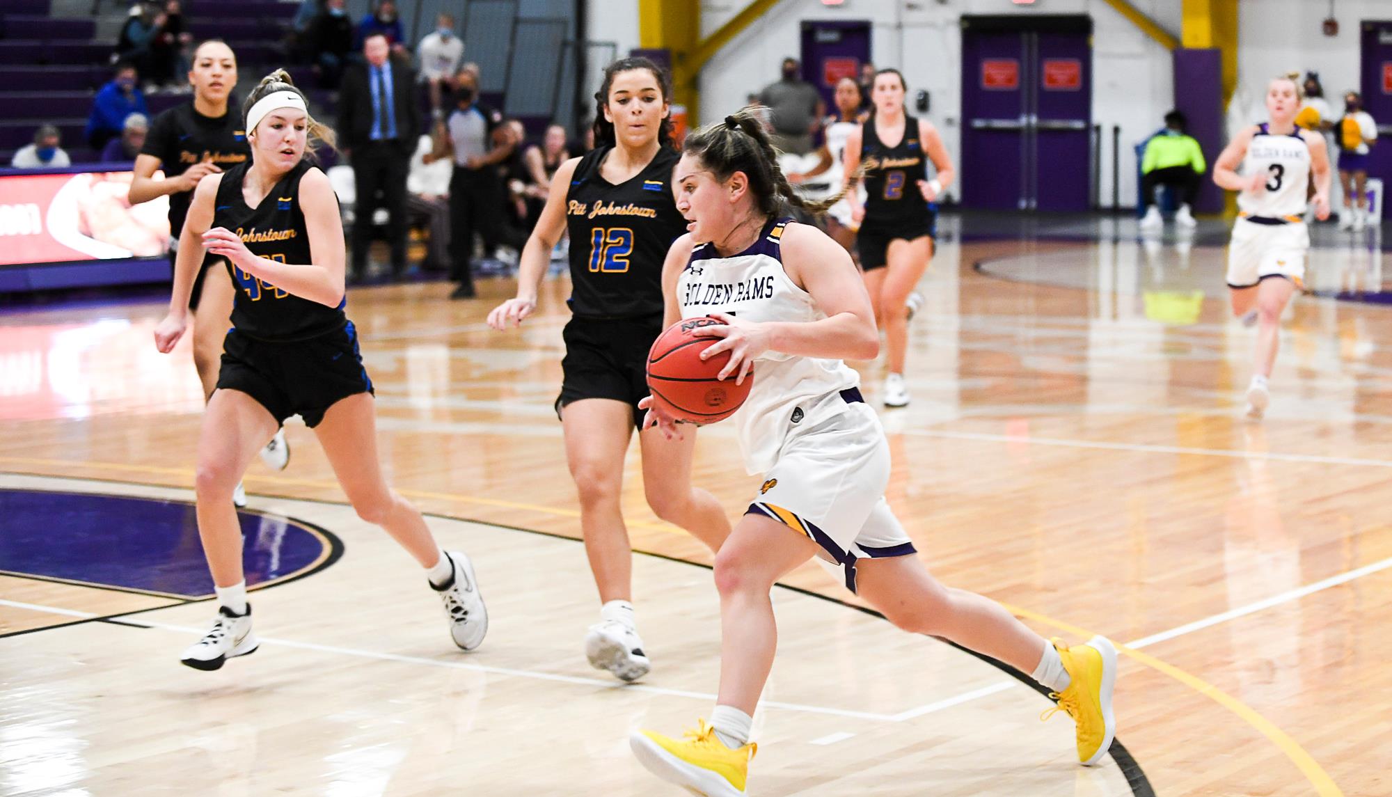 Alexa Abbonizio - Women's Basketball - West Chester University Athletics