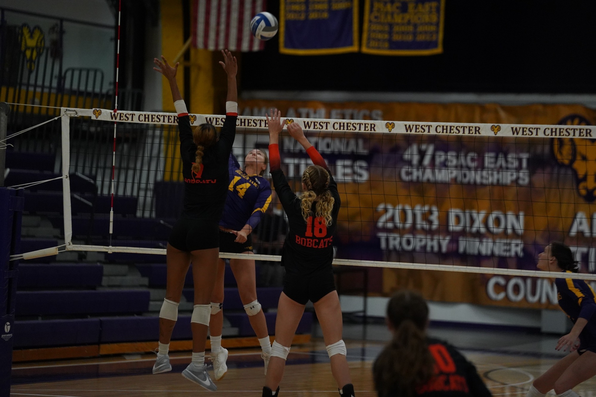 Women's Volleyball Finishes Non-League Play with 3-0 Victory over ...