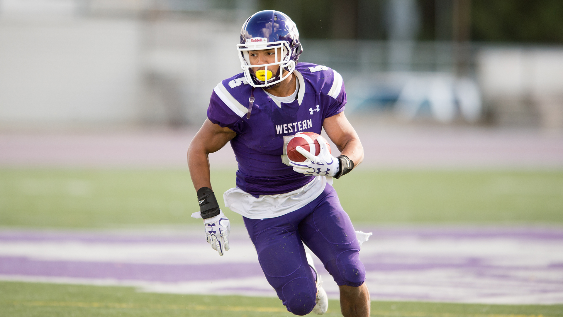 Alex Taylor - Football - Western Mustangs Sports