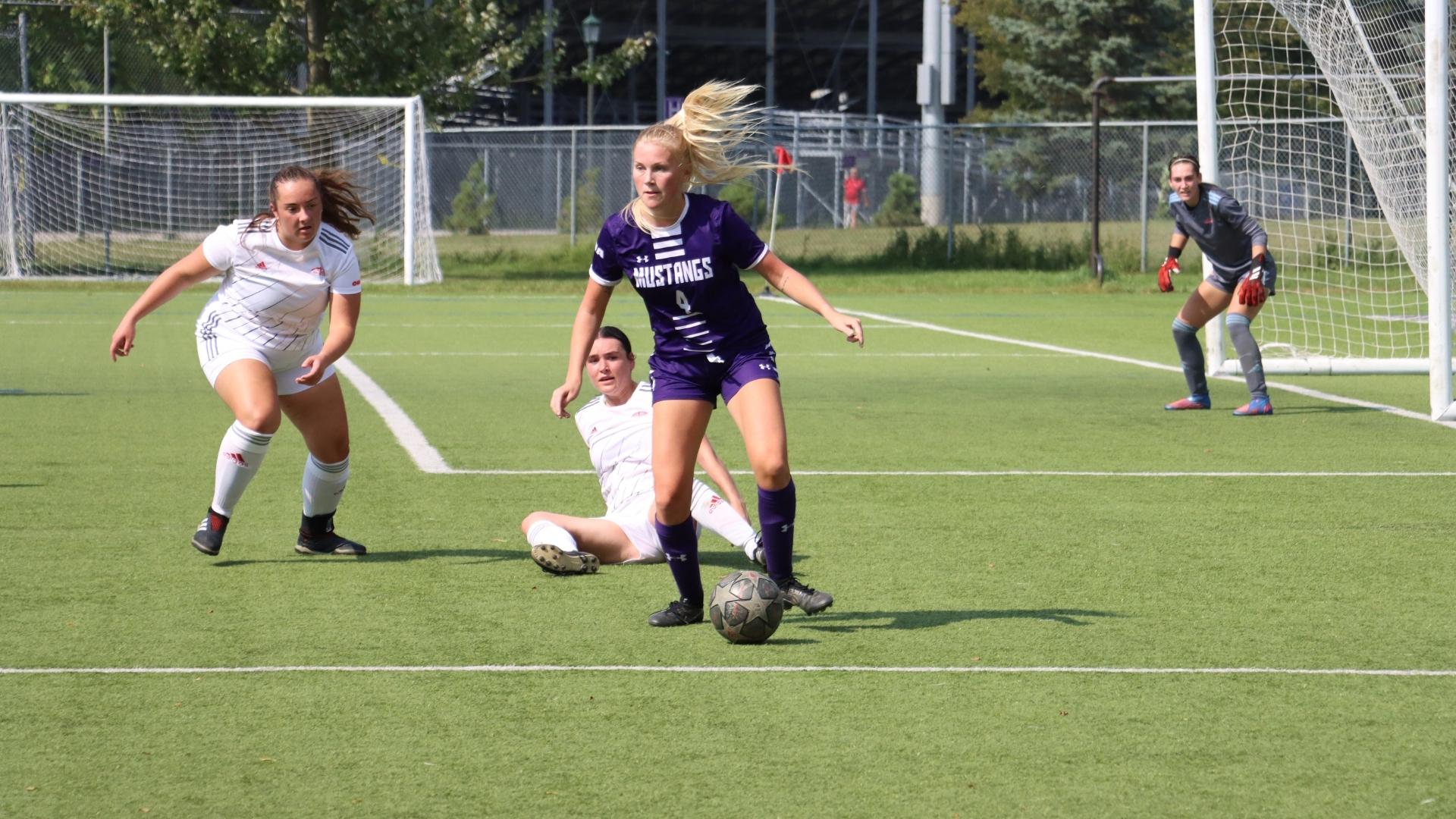 Alexandra Hicks - Women's Soccer - Western Mustangs Sports