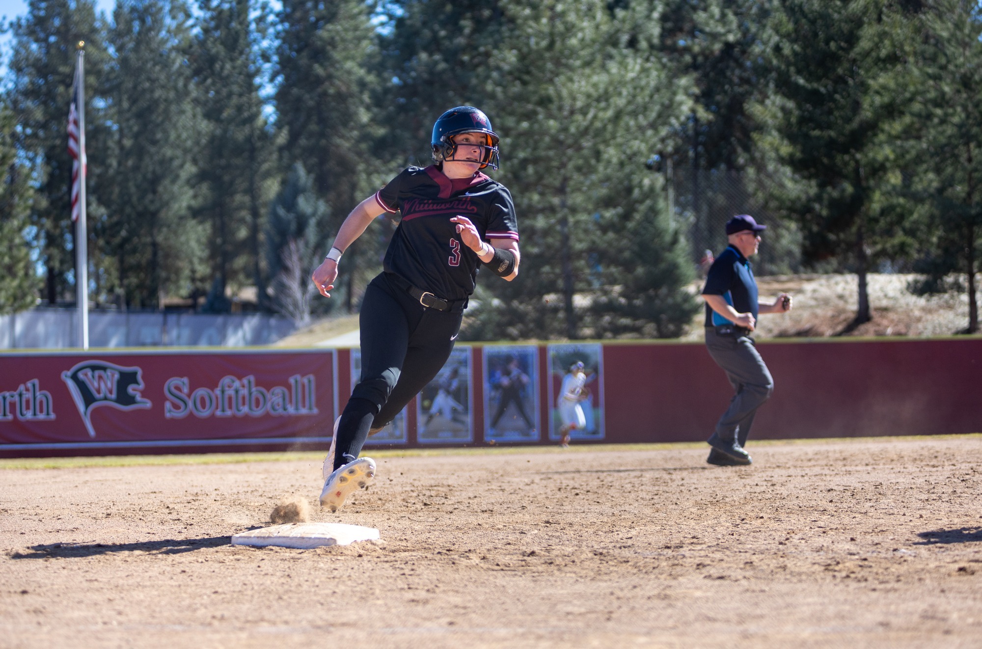 Linfield runs away in sixth to complete sweep of Whitworth - Whitworth ...
