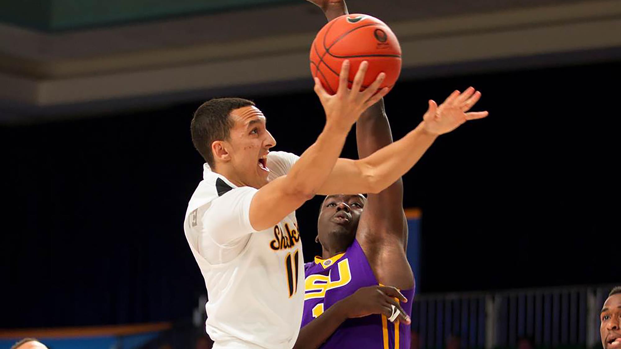 WSU Dominates LSU; Advances to Semifinals - Wichita State Athletics