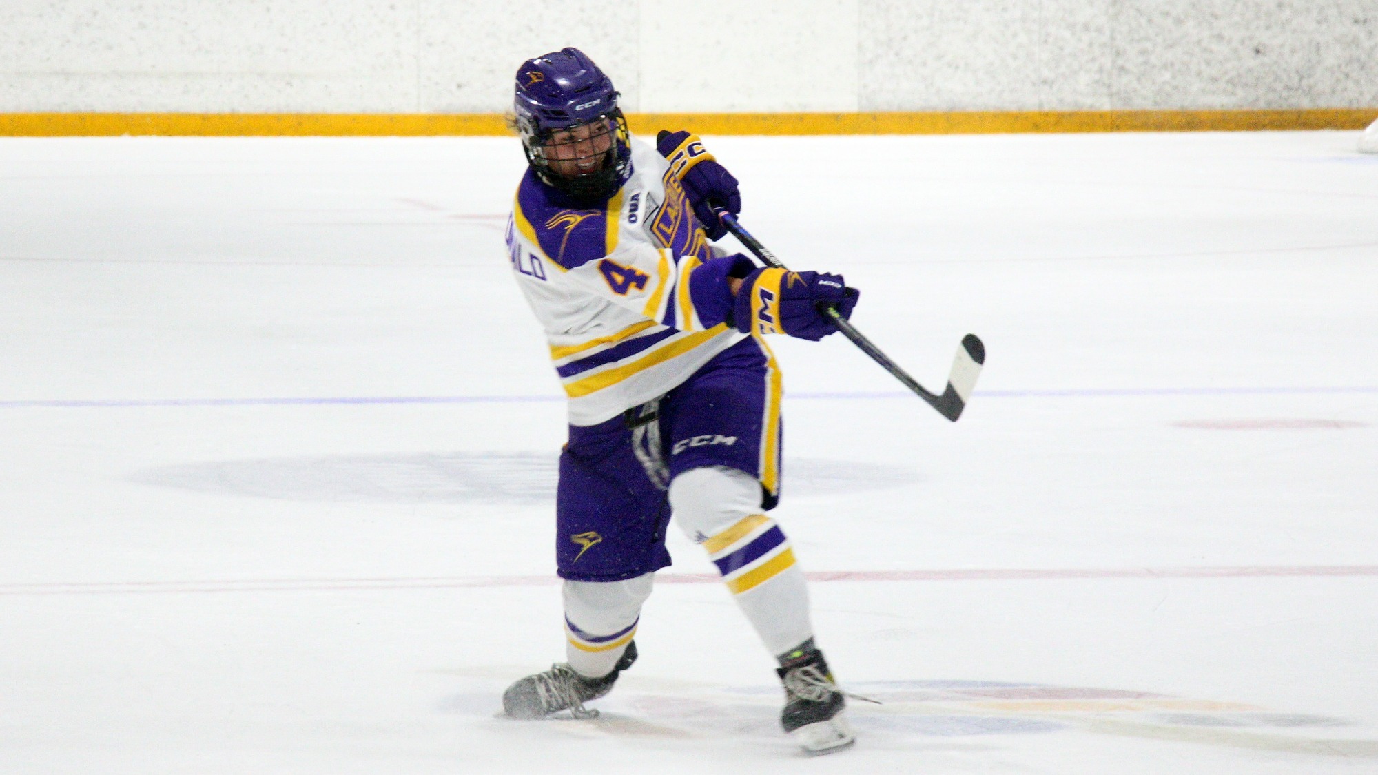 Golden Hawks cruise to first win of season - Laurier Athletics ...