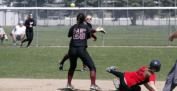Danielle Monson - Softball - Central Washington University Athletics