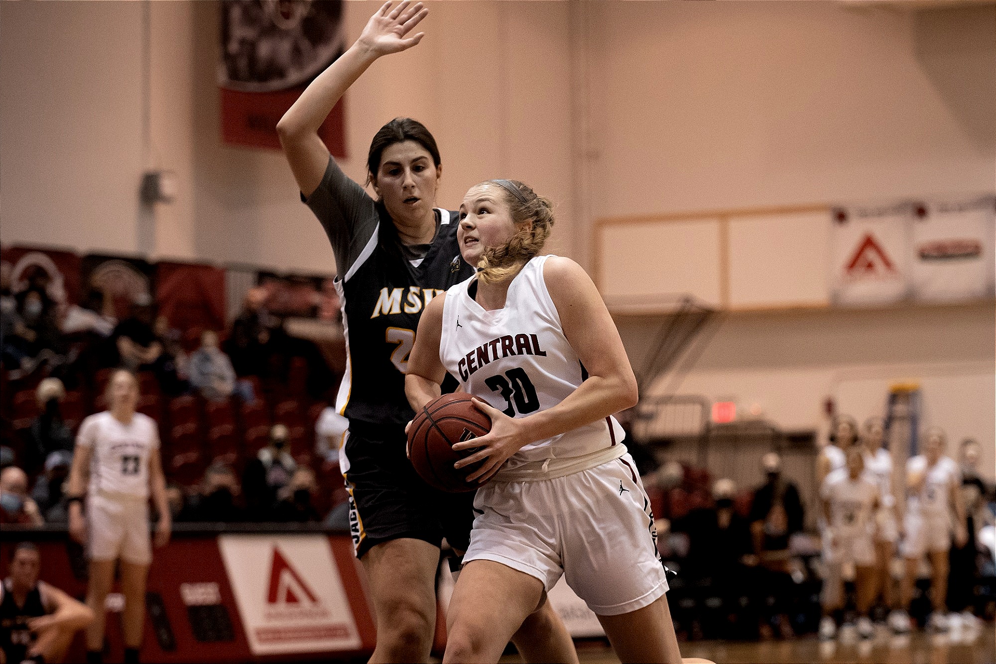 Claire Heitschmidt - Women's Basketball - Central Washington University ...