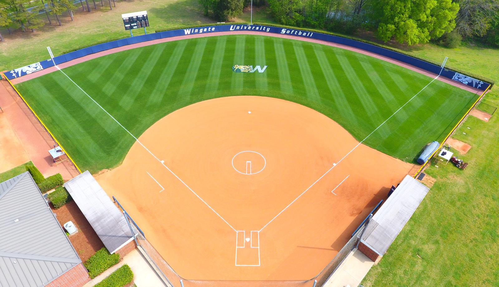 Bulldogs add three to 2018 signing class - Wingate University Athletics