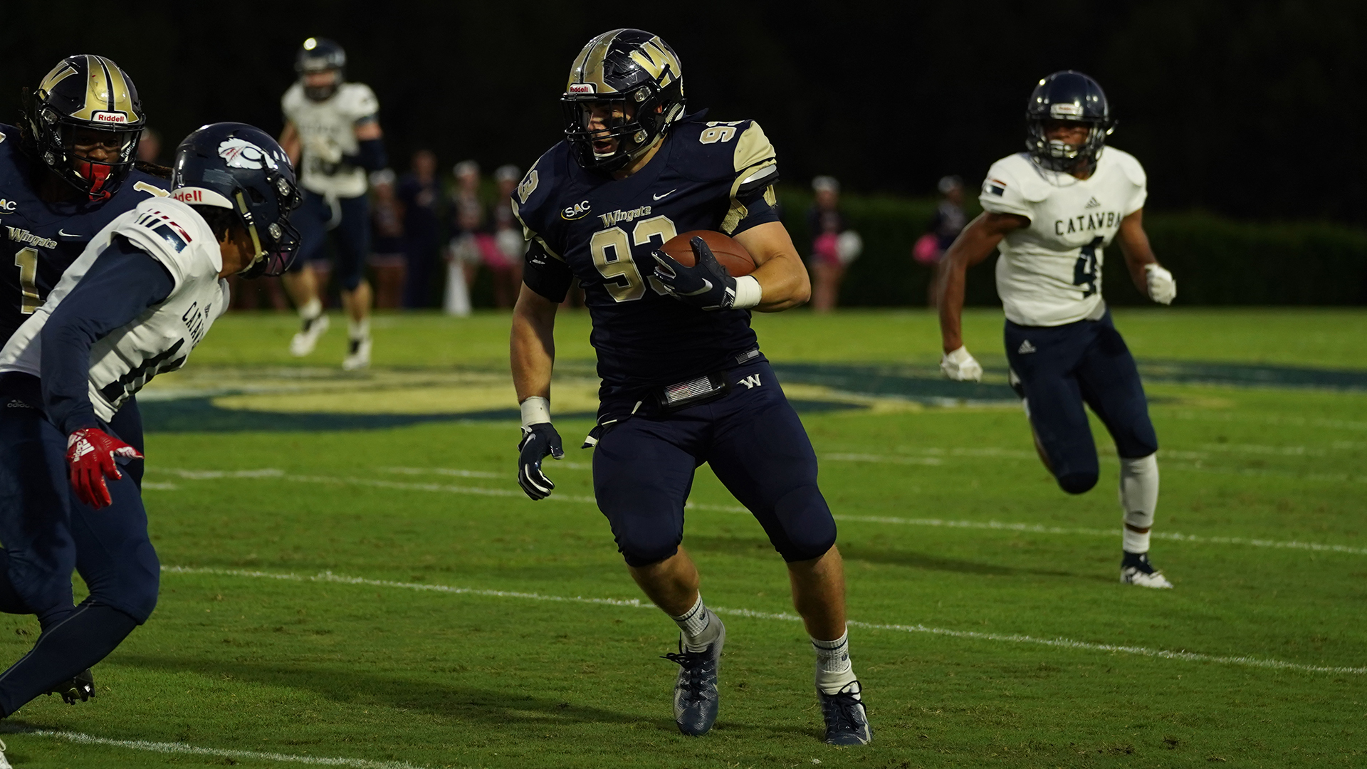 Wingate rides opportunistic defense to 35-25 victory over Catawba ...