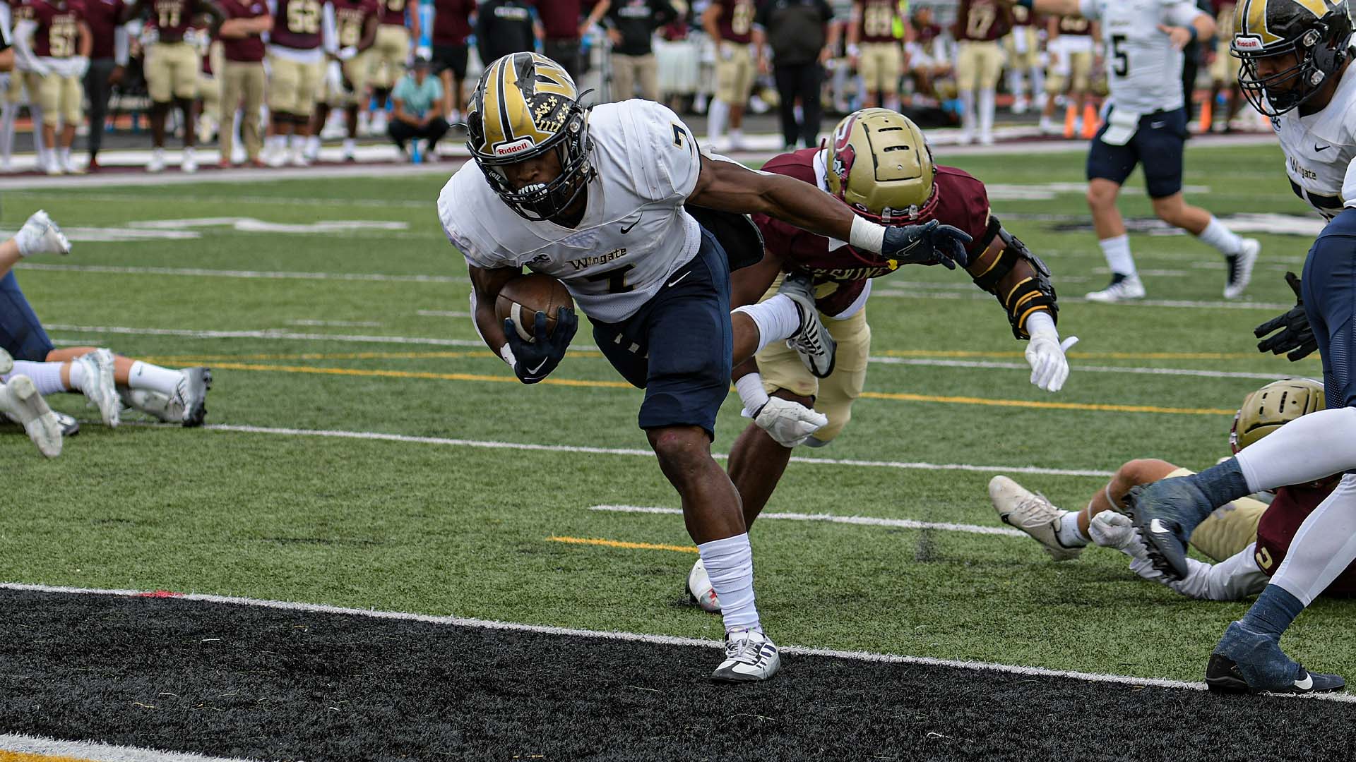 Bulldogs ride dominant first half to 31-7 victory at Erskine - Wingate ...