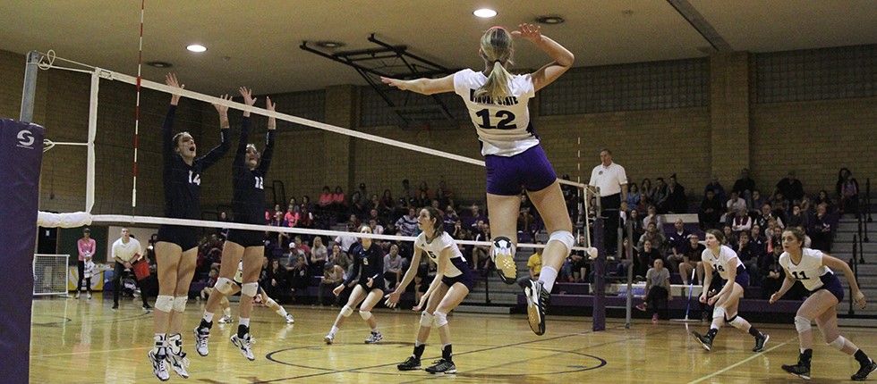 Danielle Rampart - Women's Volleyball - Winona State University Athletics