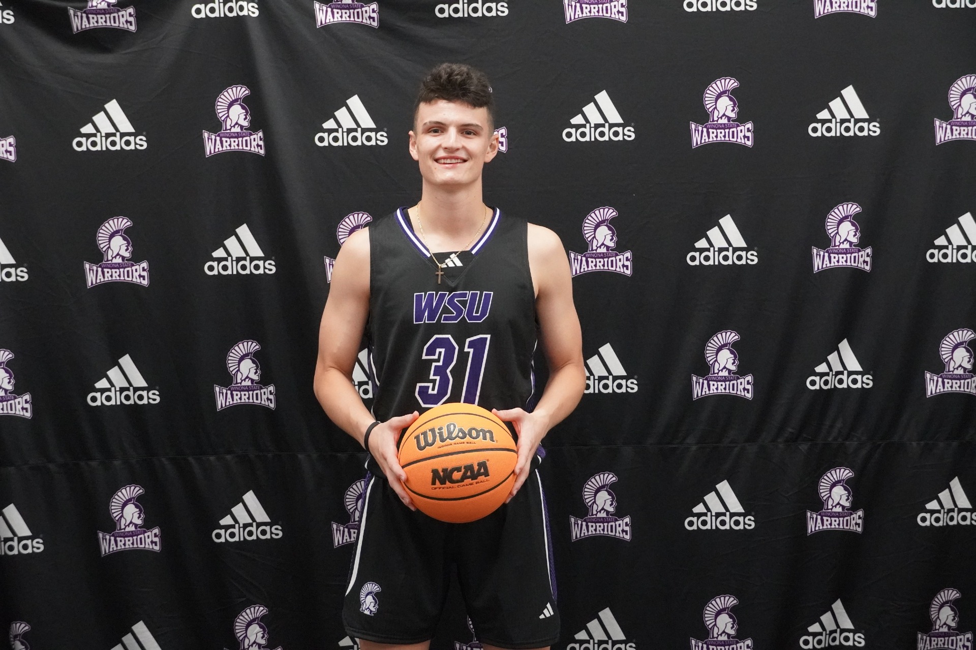 Carter Lomas - Men's Basketball - Winona State University Athletics