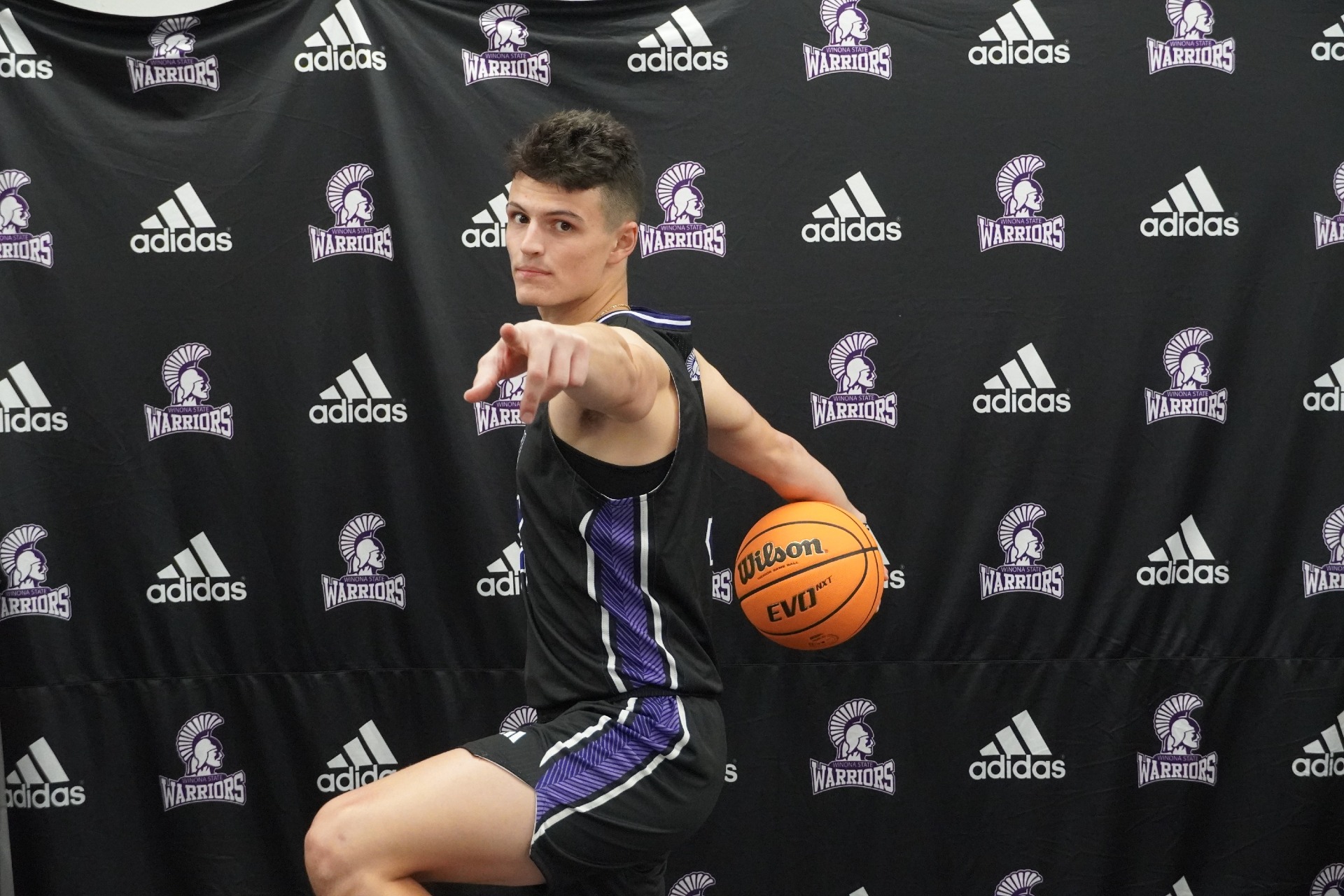 Carter Lomas - Men's Basketball - Winona State University Athletics