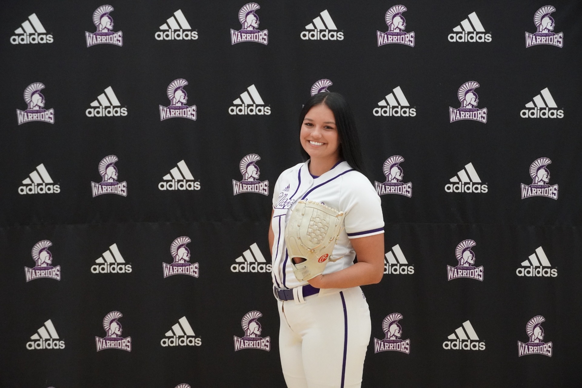 Skyler Calmes - Softball - Winona State University Athletics