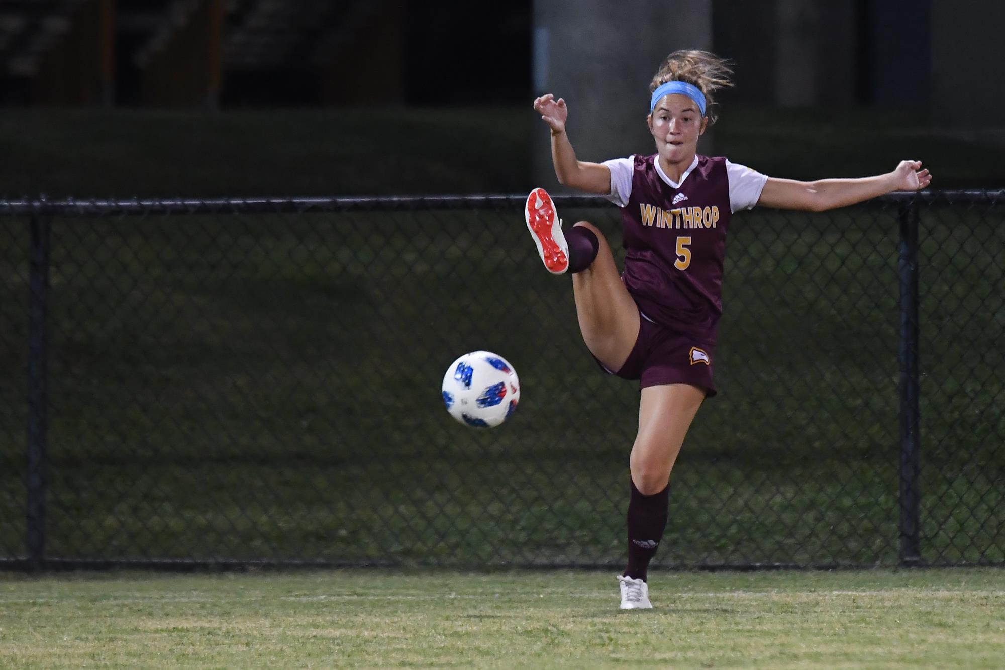 Clara Conboy - Women's Soccer - Winthrop University Athletics