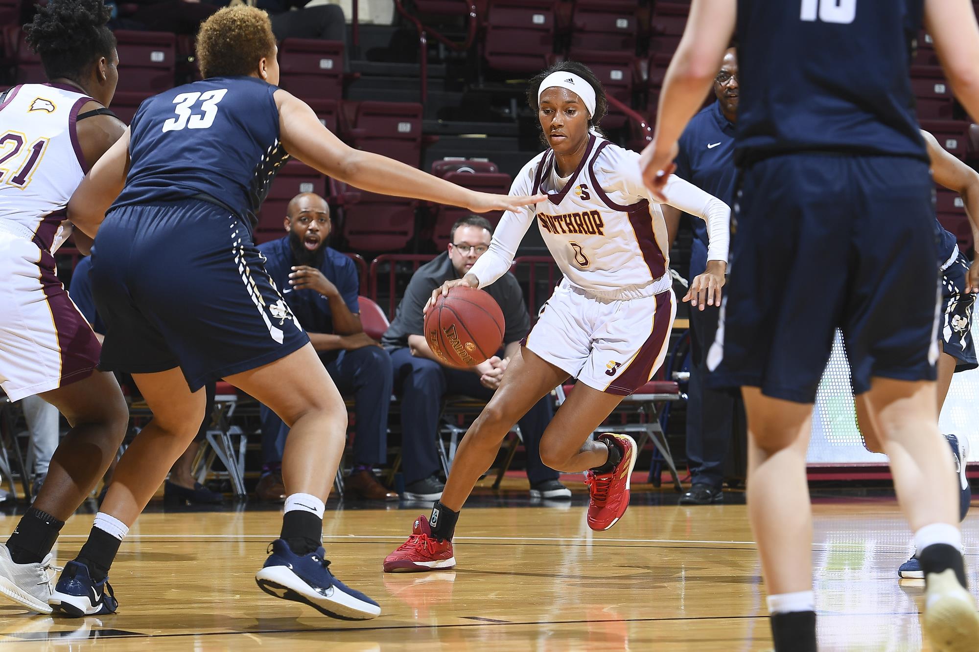 Maleeah Langstaff - Women's Basketball - Winthrop University Athletics