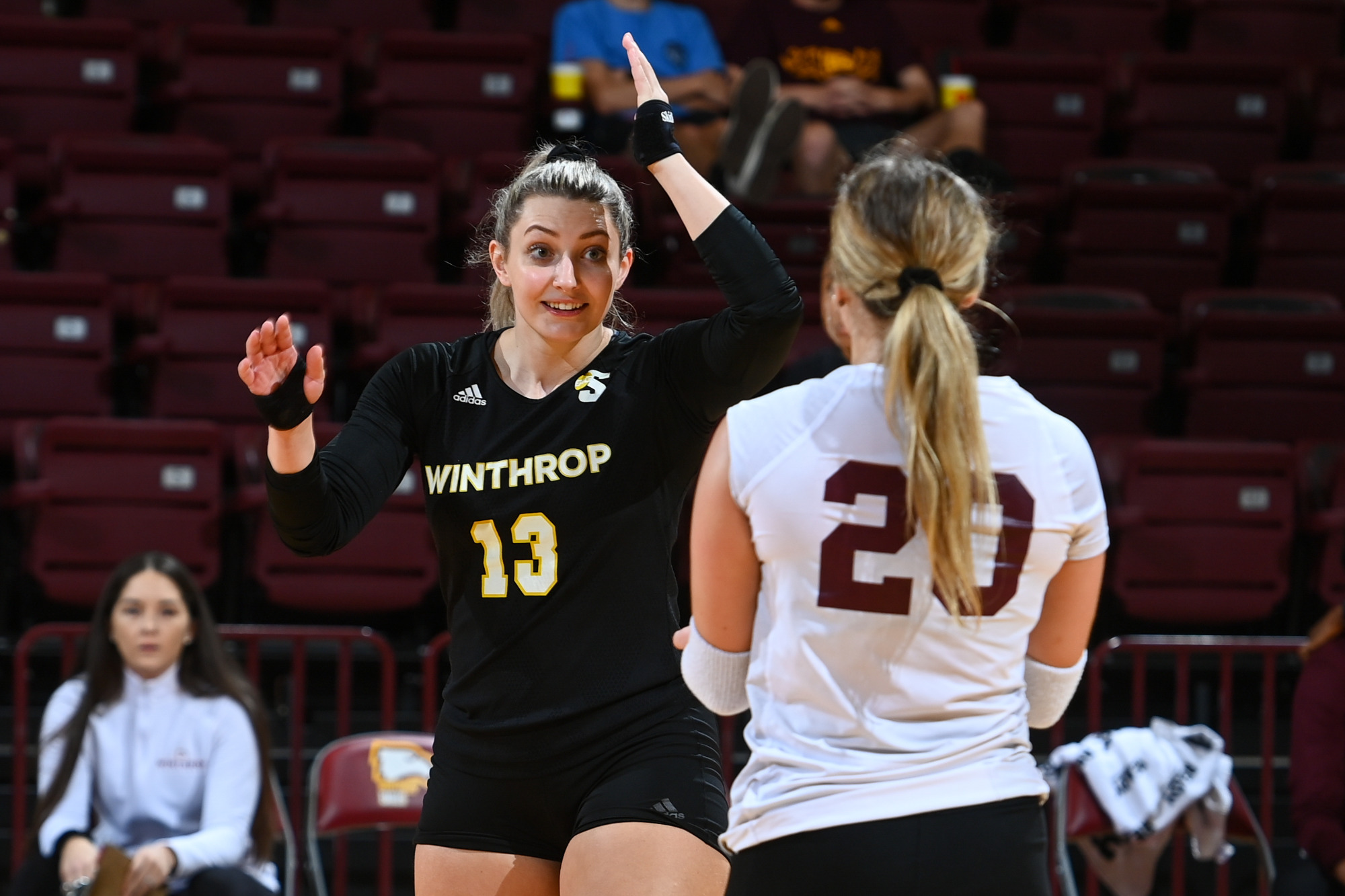 Leah Metzger - Volleyball - Winthrop University Athletics