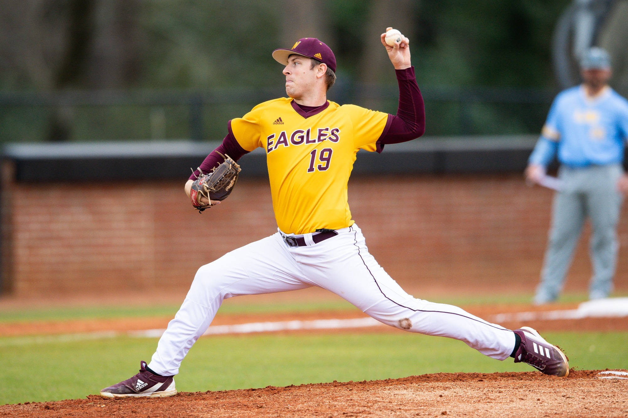 Eagles Sweep Series With LIU, Move to 3-0 - Winthrop University Athletics
