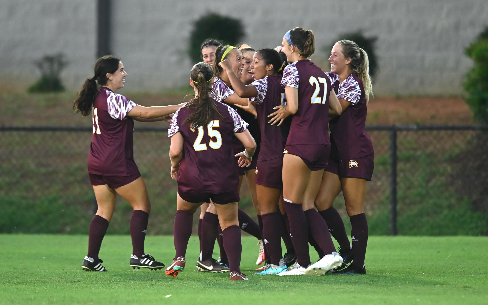 Eagles Earn 1-1 Draw With Balliet's Goal In The 89th Minute - Winthrop ...
