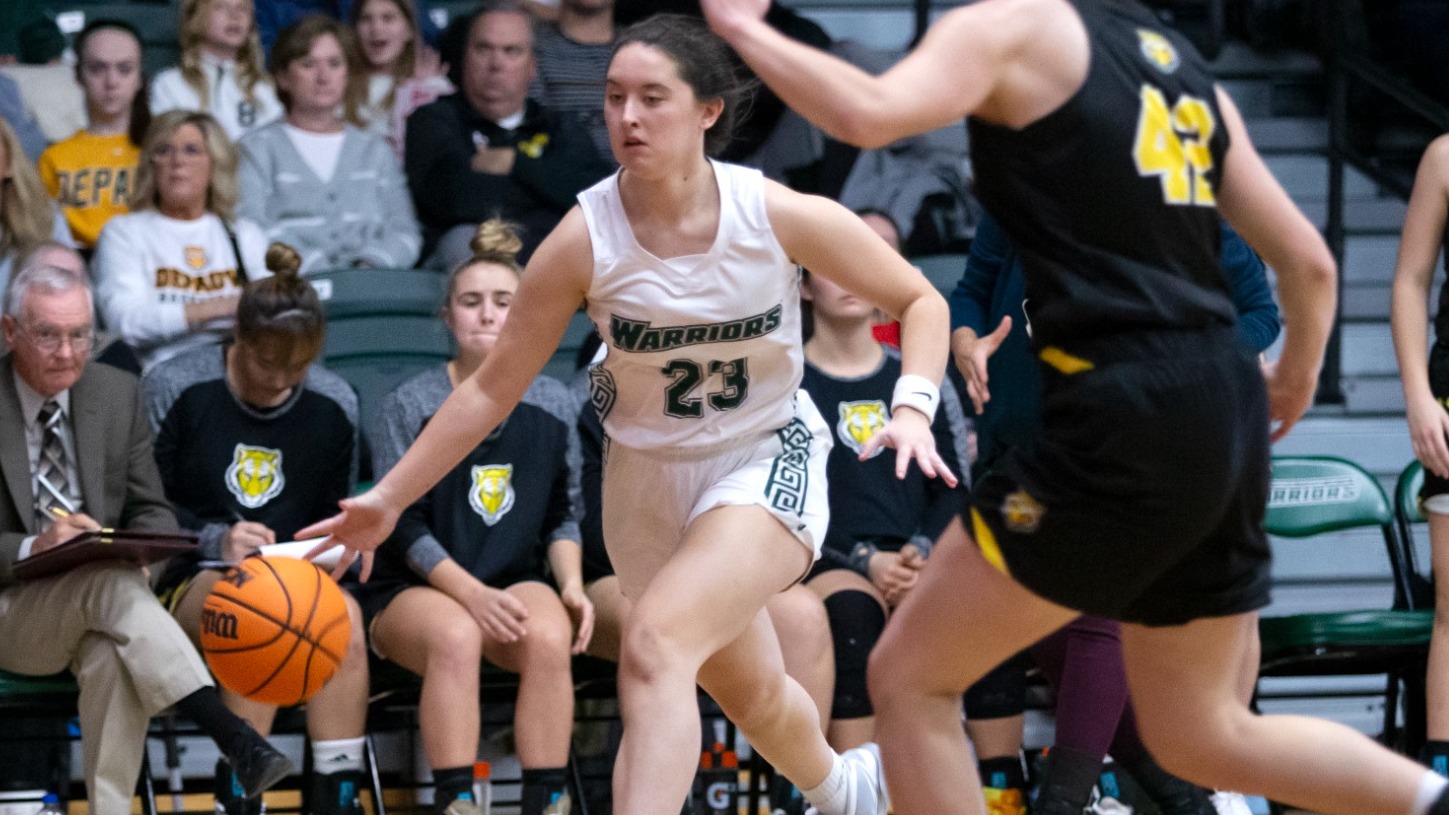 Warriors Roll Past Regents, 79-37 - Wisconsin Lutheran College Athletics