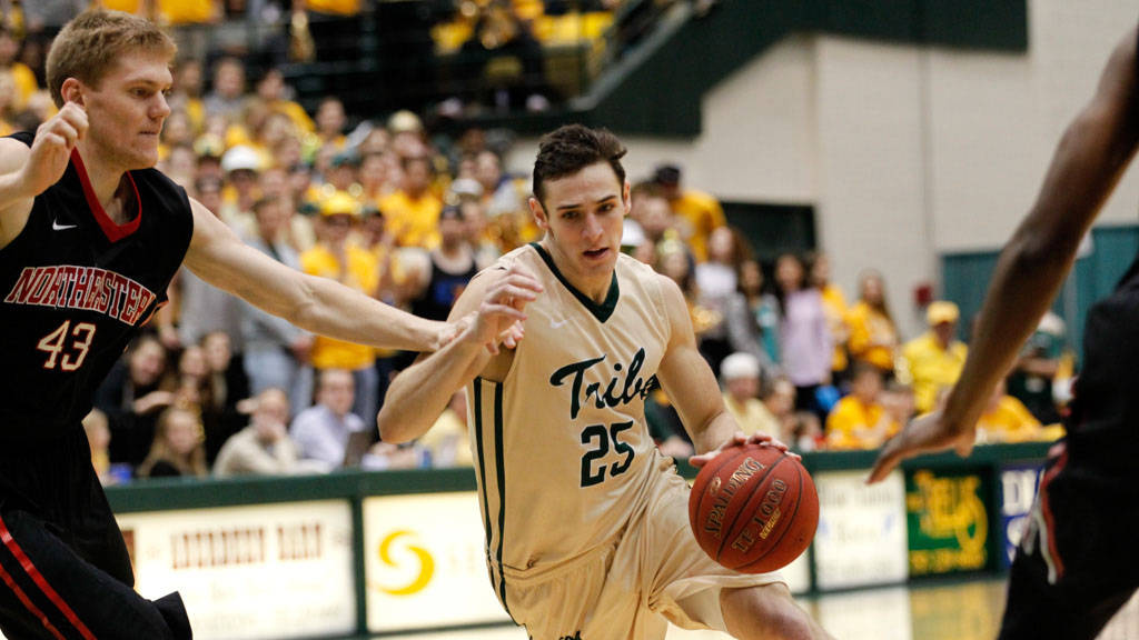 Men's Basketball Turns in Gutty Performance in Road Win at Hofstra ...