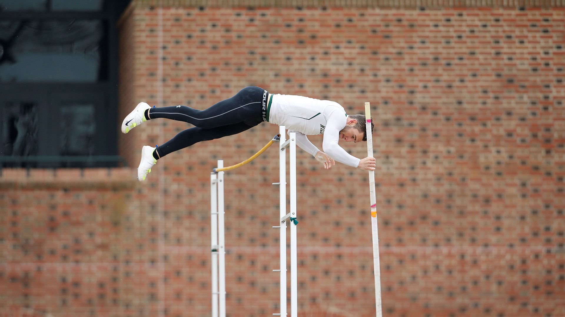 Alex Hedrick - 2016-17 - Men's Track & Field - William & Mary Athletics