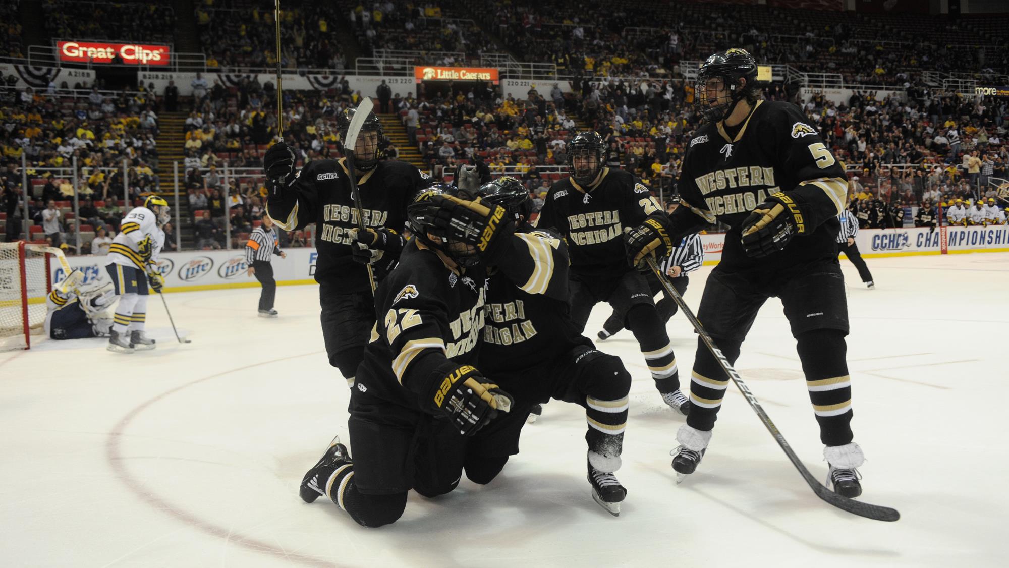 Memories of Joe Louis Arena: Derek Roehl and WMU's Return to The Joe ...
