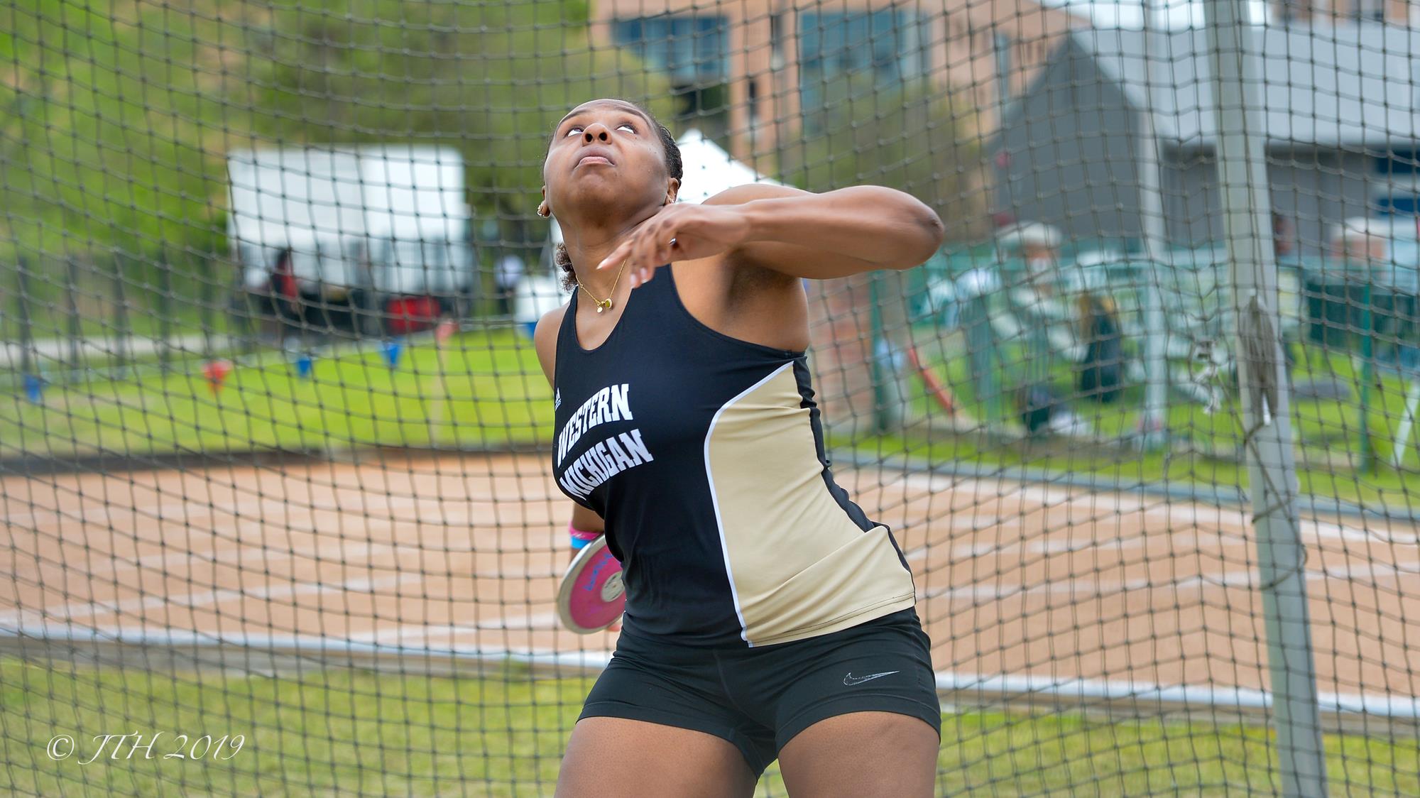 Aniya Davis - Women's Track & Field - Western Michigan University Athletics