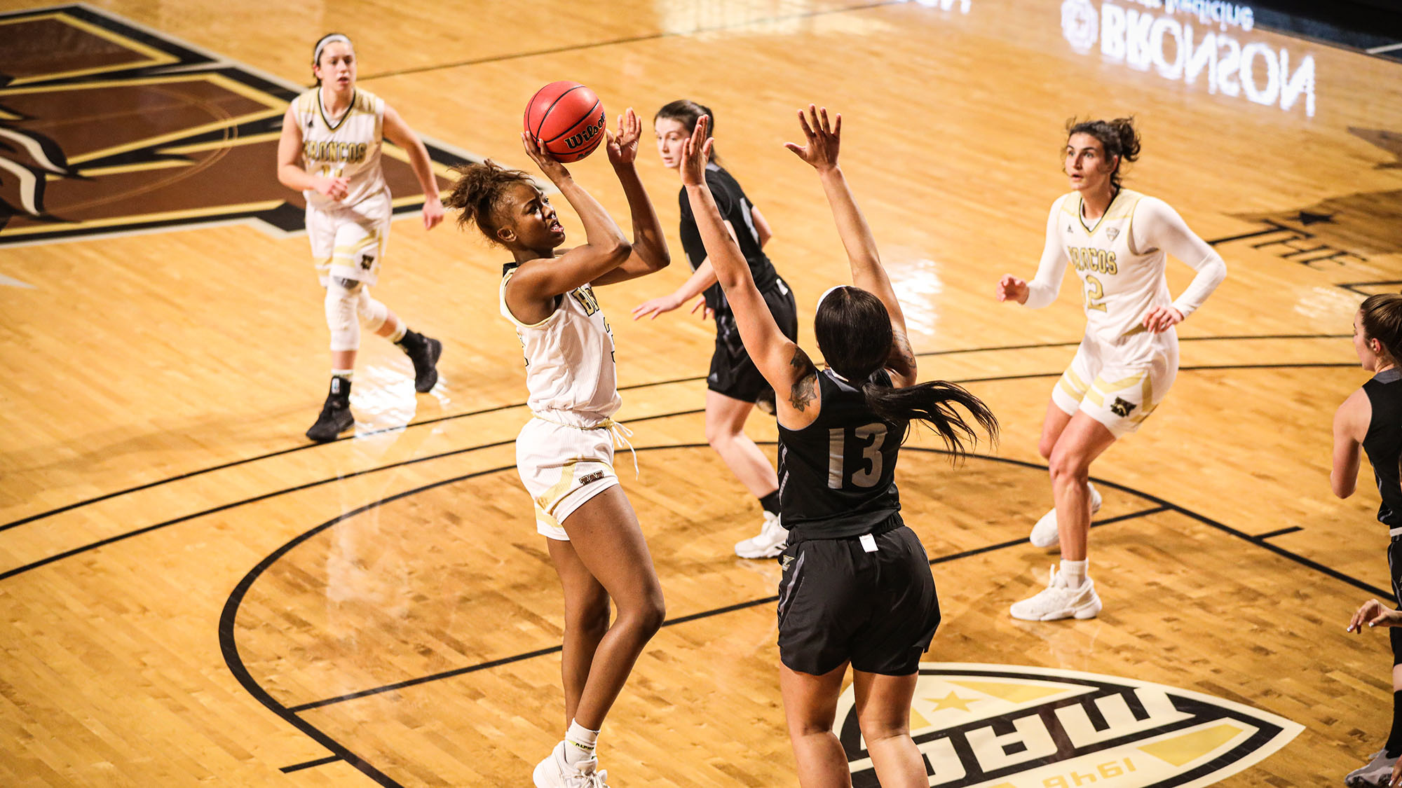 Williams Ties School Record as WMU Defeats Akron, 74-66 - Western ...
