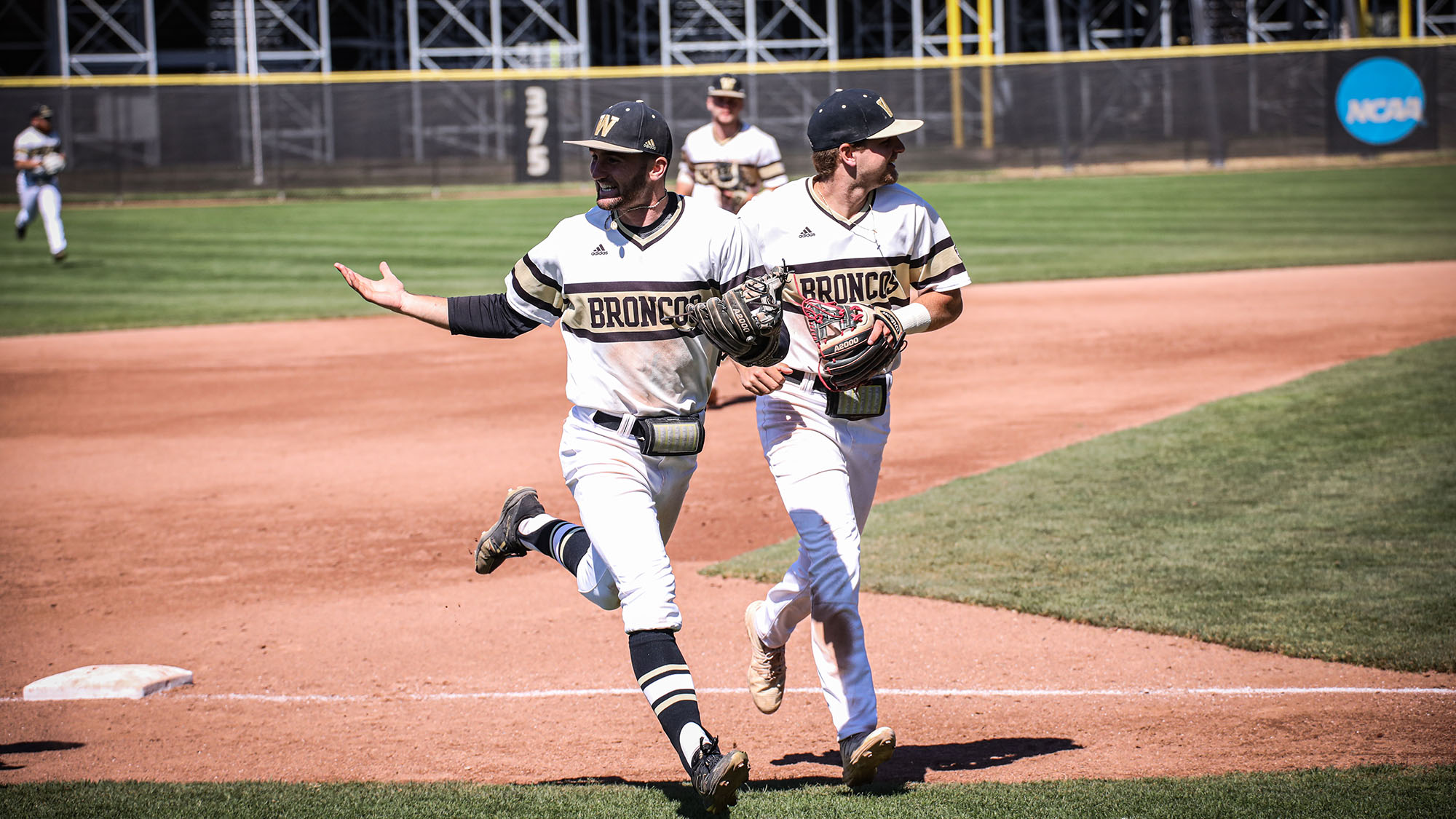WMU Concludes Season with Senior Day Victory over Ohio - Western ...