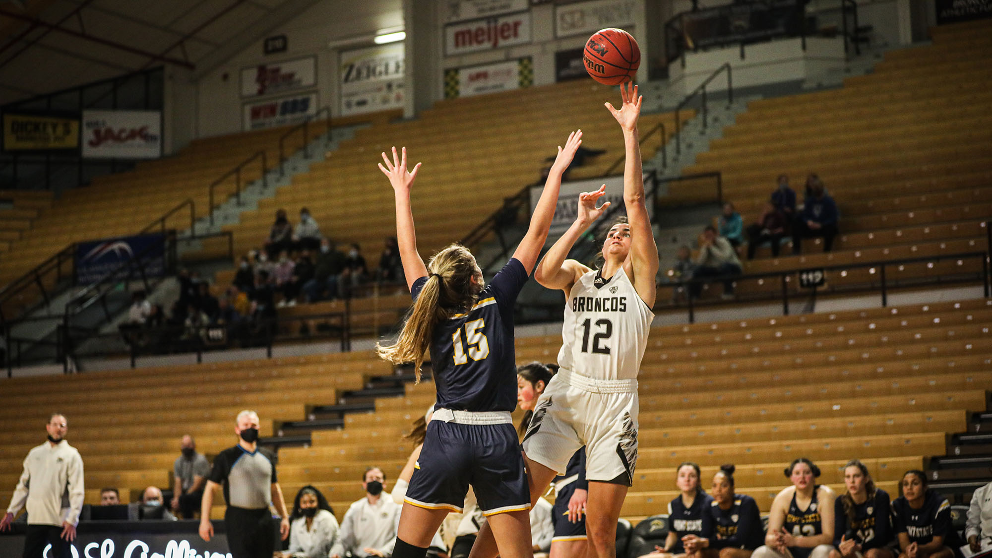 Reilly Jacobson - Women's Basketball - Western Michigan University ...